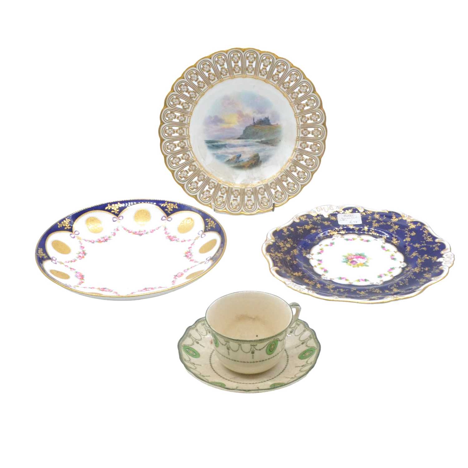 Lot 82 - Collection of cabinet plates, etc