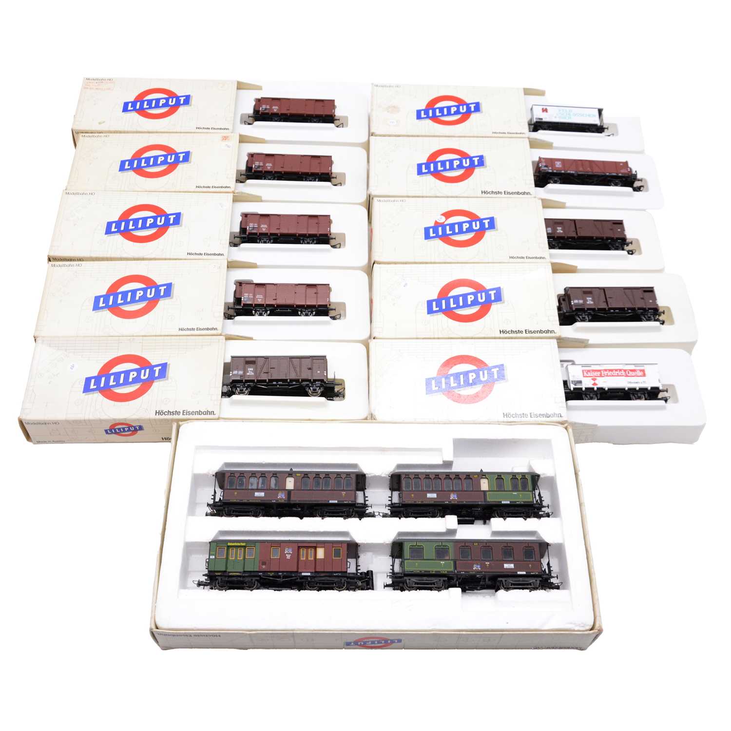 Lot 295 - Eleven Liliput HO gauge freight cars and