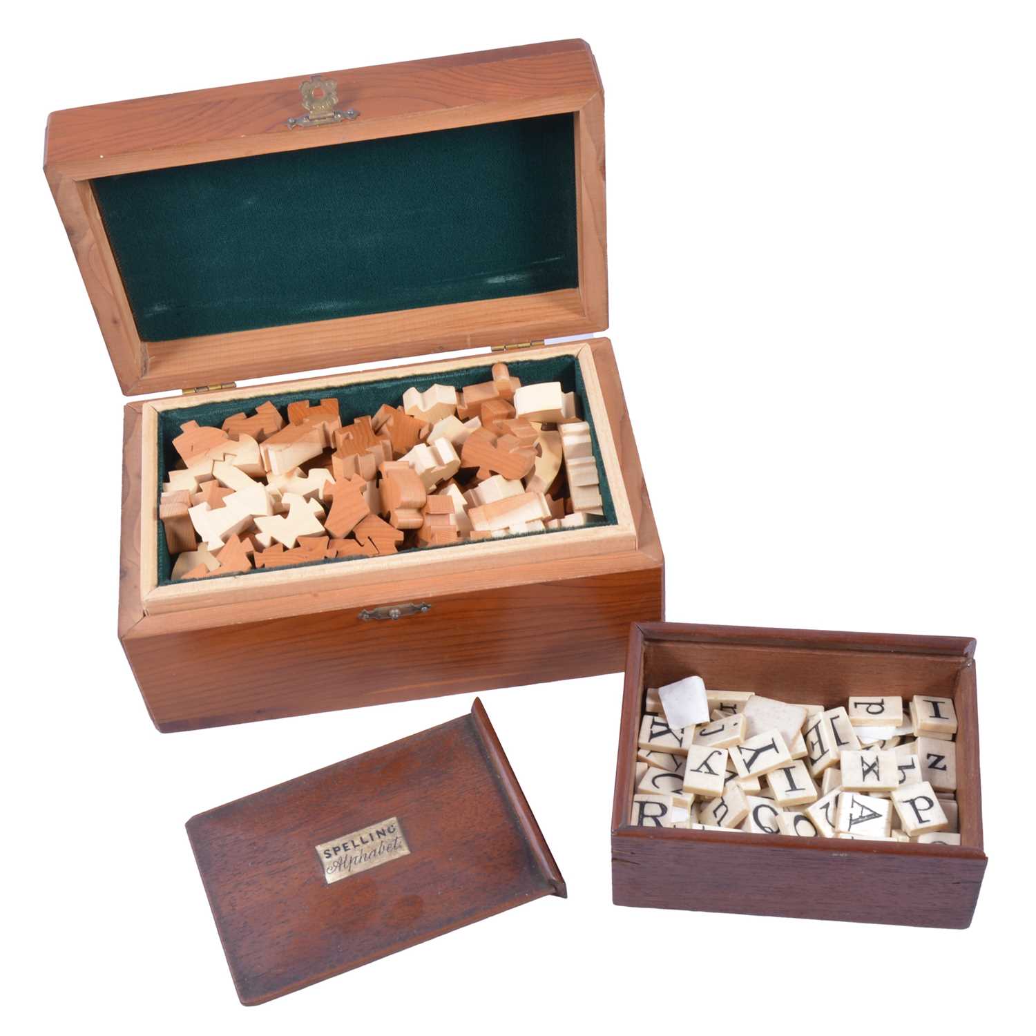Lot 130 - Set of Victorian bone Spelling Alphabet