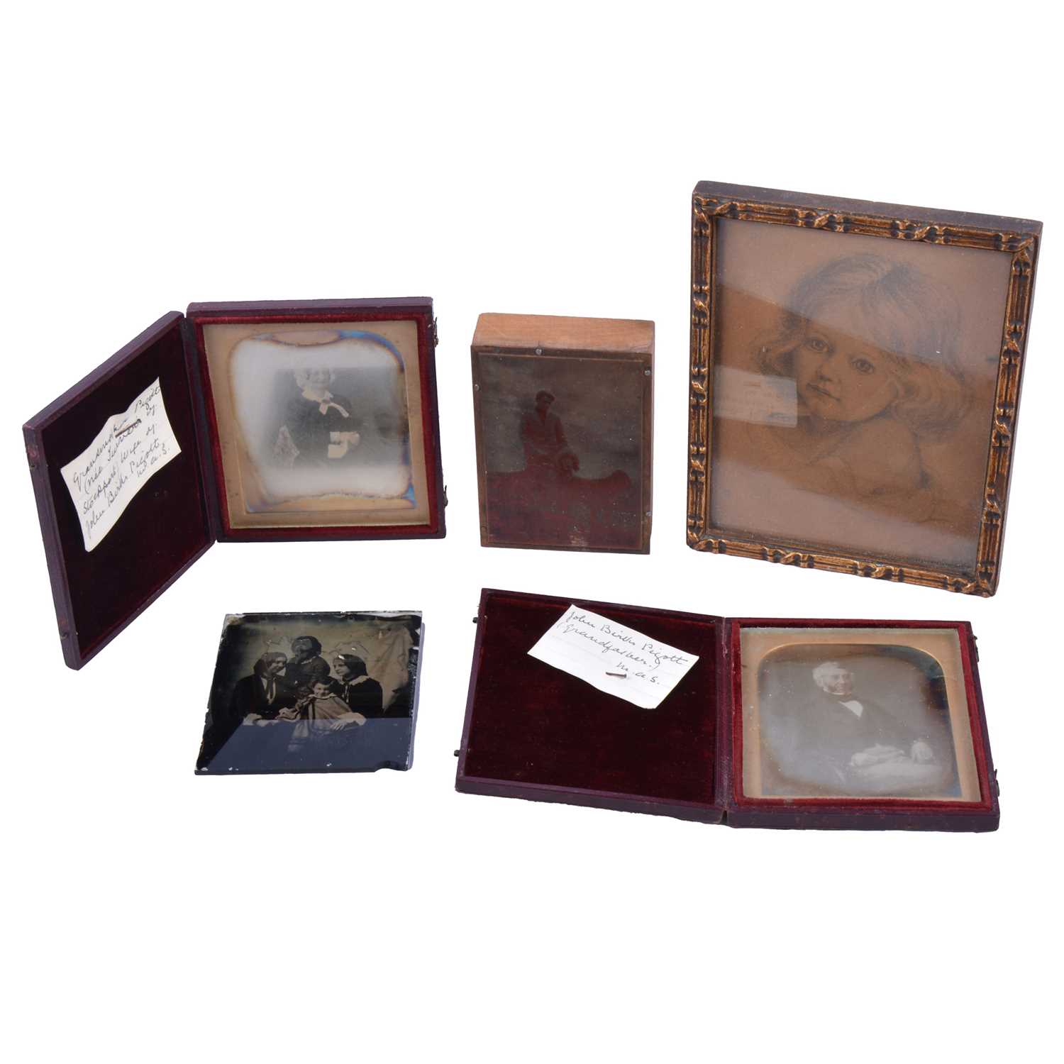 Lot 126 - Collection of Victorian ambrotype and other