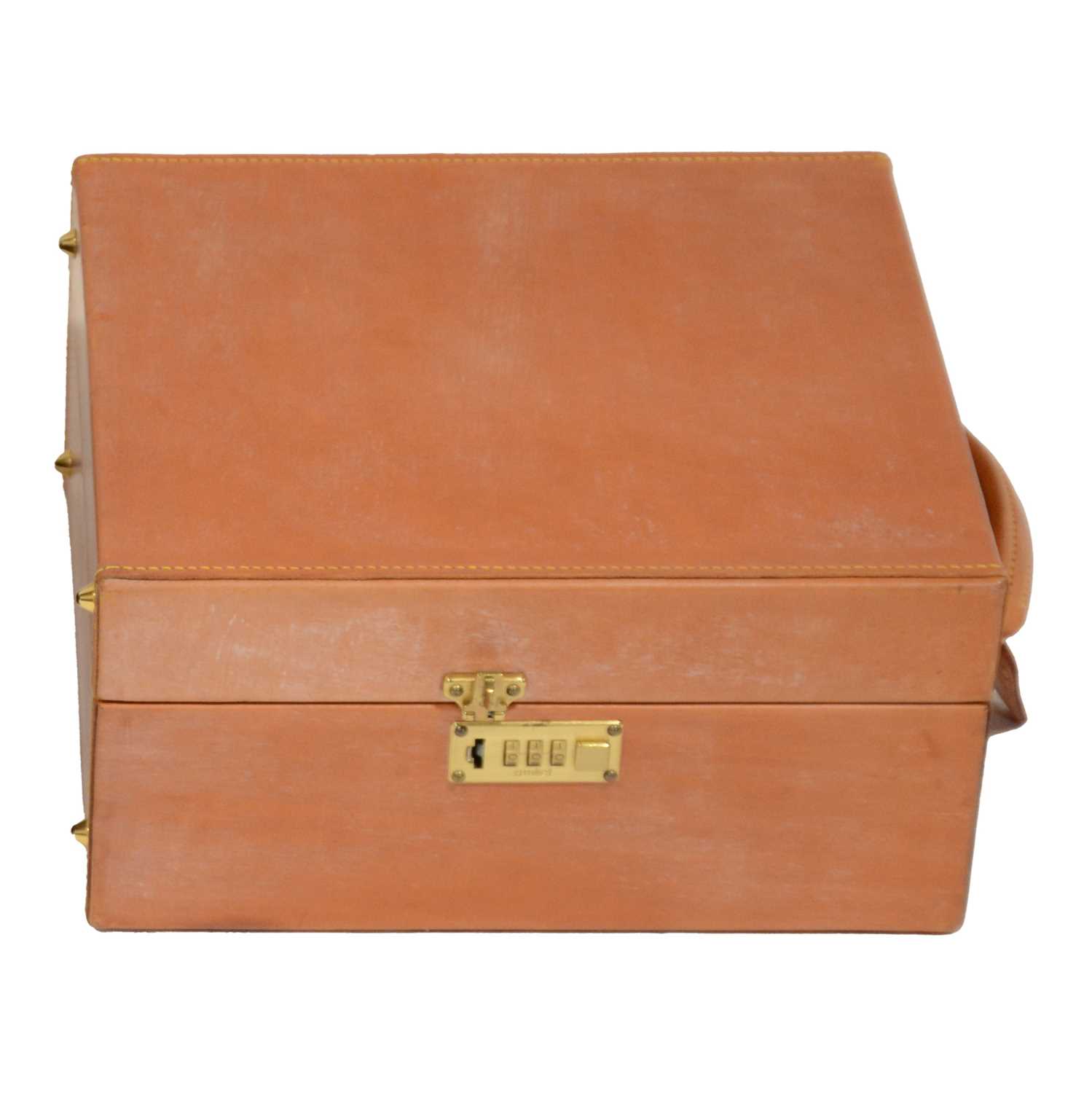 Lot 147 - Leather cased drinks travel bar, by Papworth