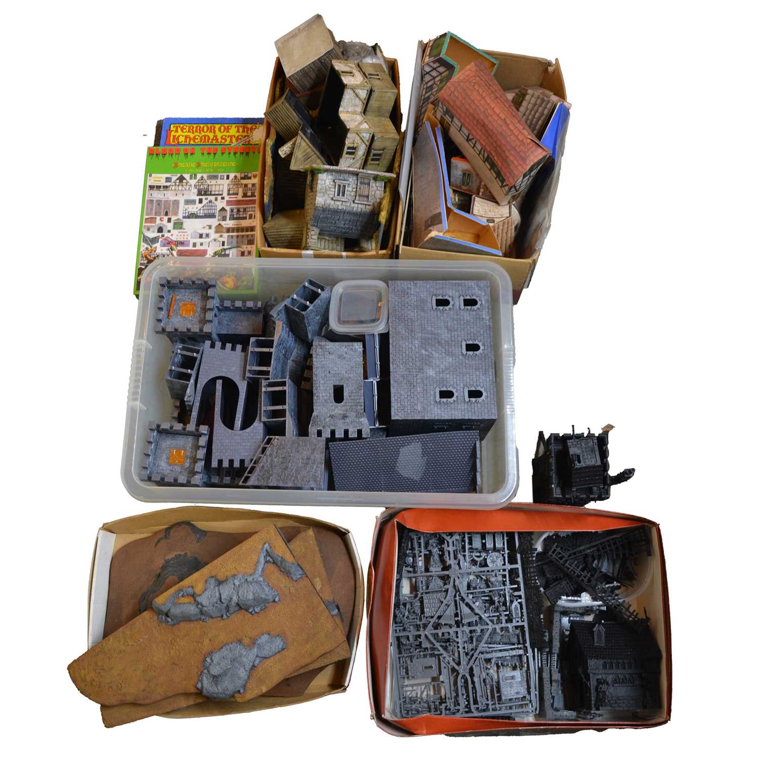 Lot 176 - Wargaming scenery and dioramas, including