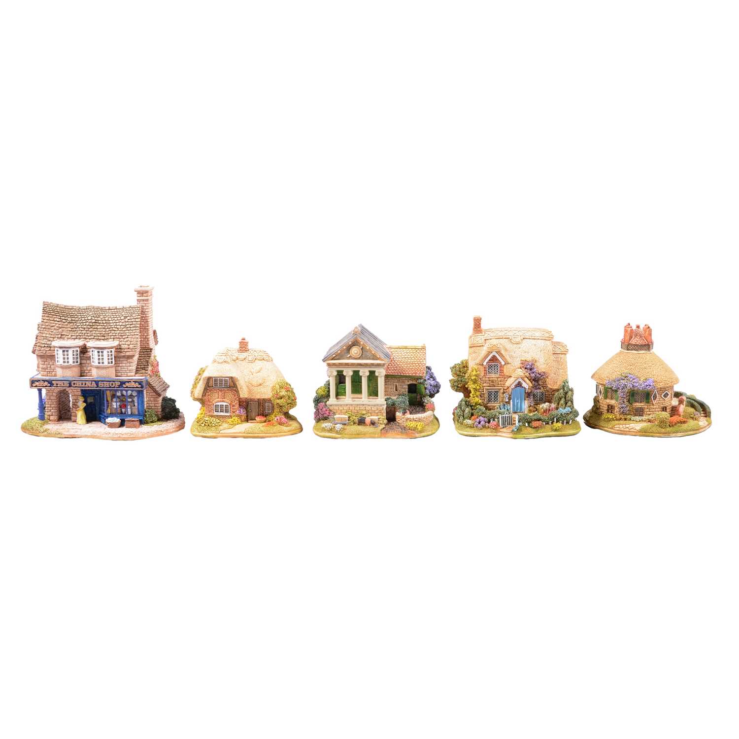 Lot 72 - A collection of twenty Lilliput Lane cottages,