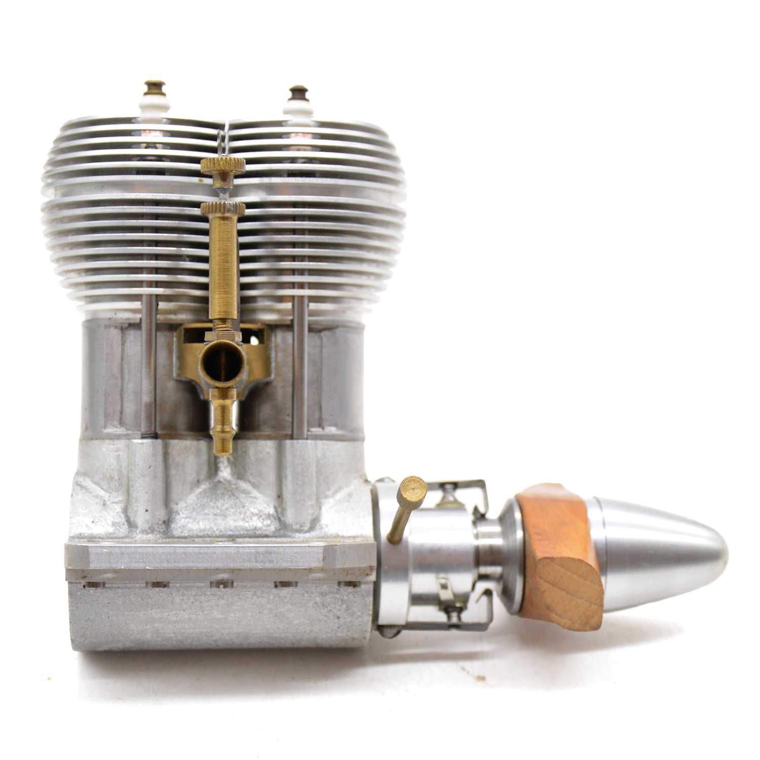 Lot 198 - 10cc spark ignition engine