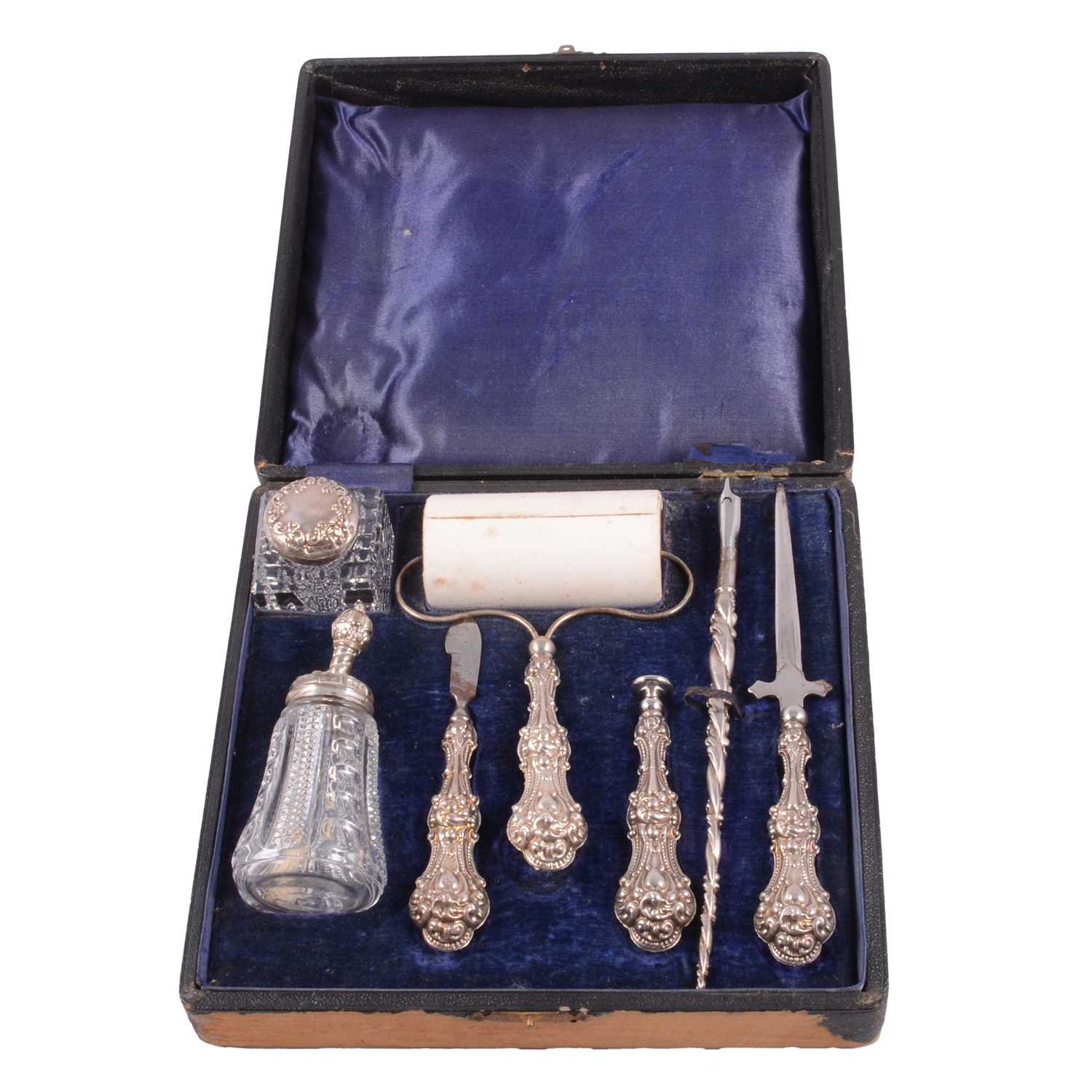 Lot 113 - Late Victorian silver mounted seven piece