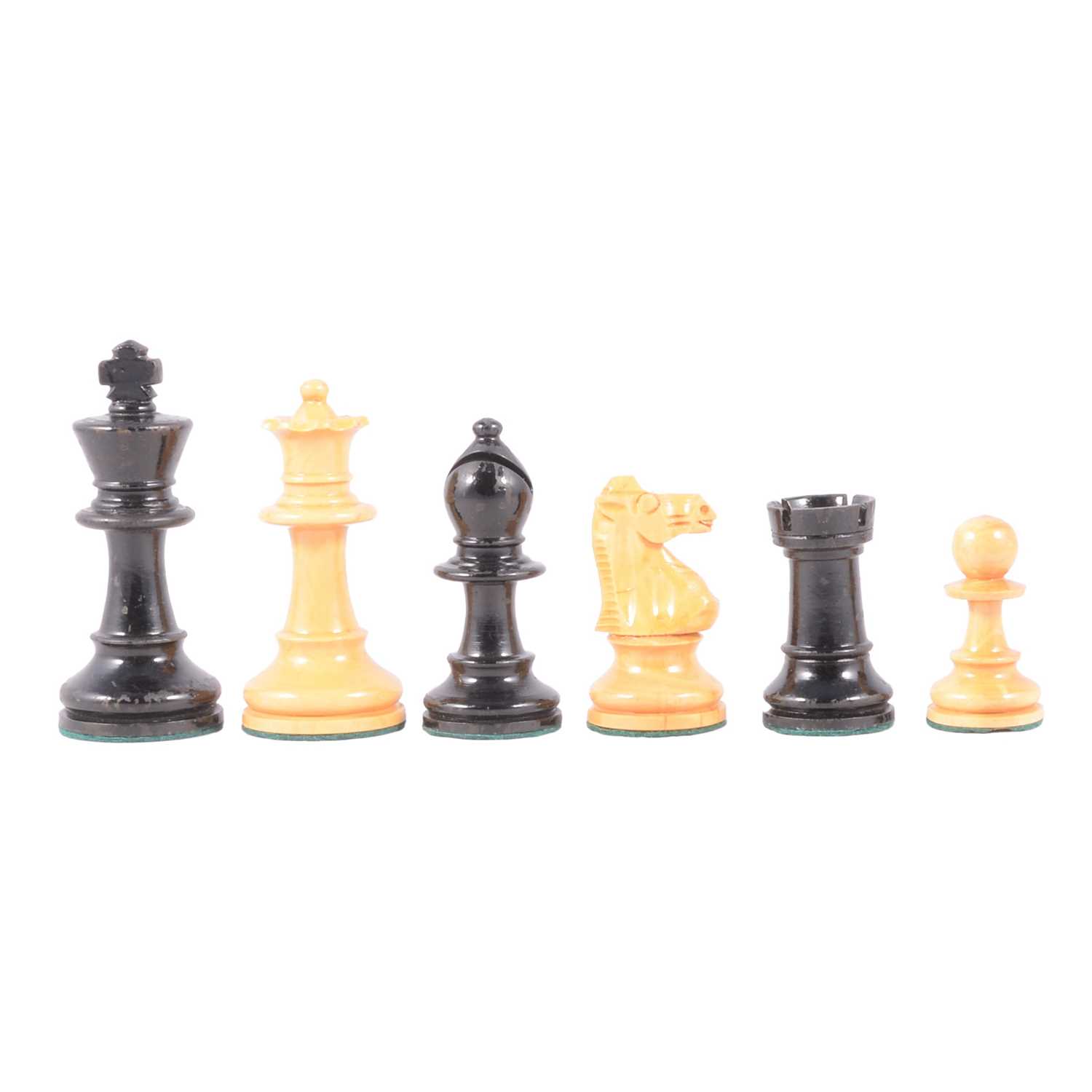 Lot 100 - Staunton pattern chess set, boxed, with