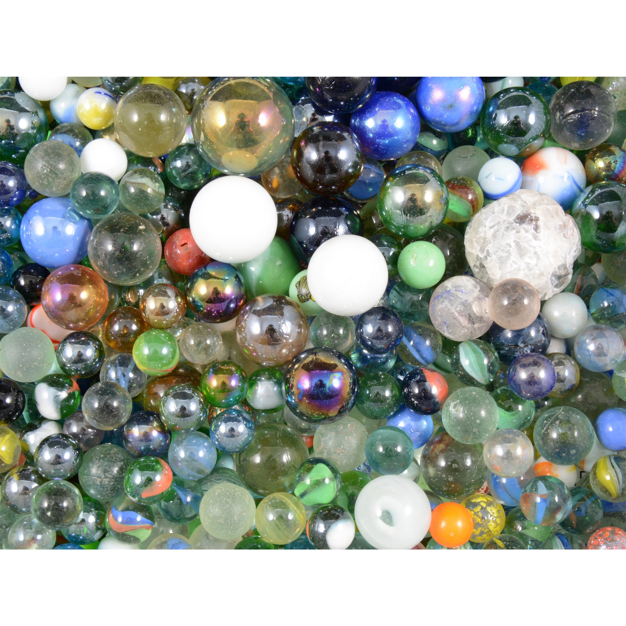 Lot 194 - Large quantity of loose marbles, various