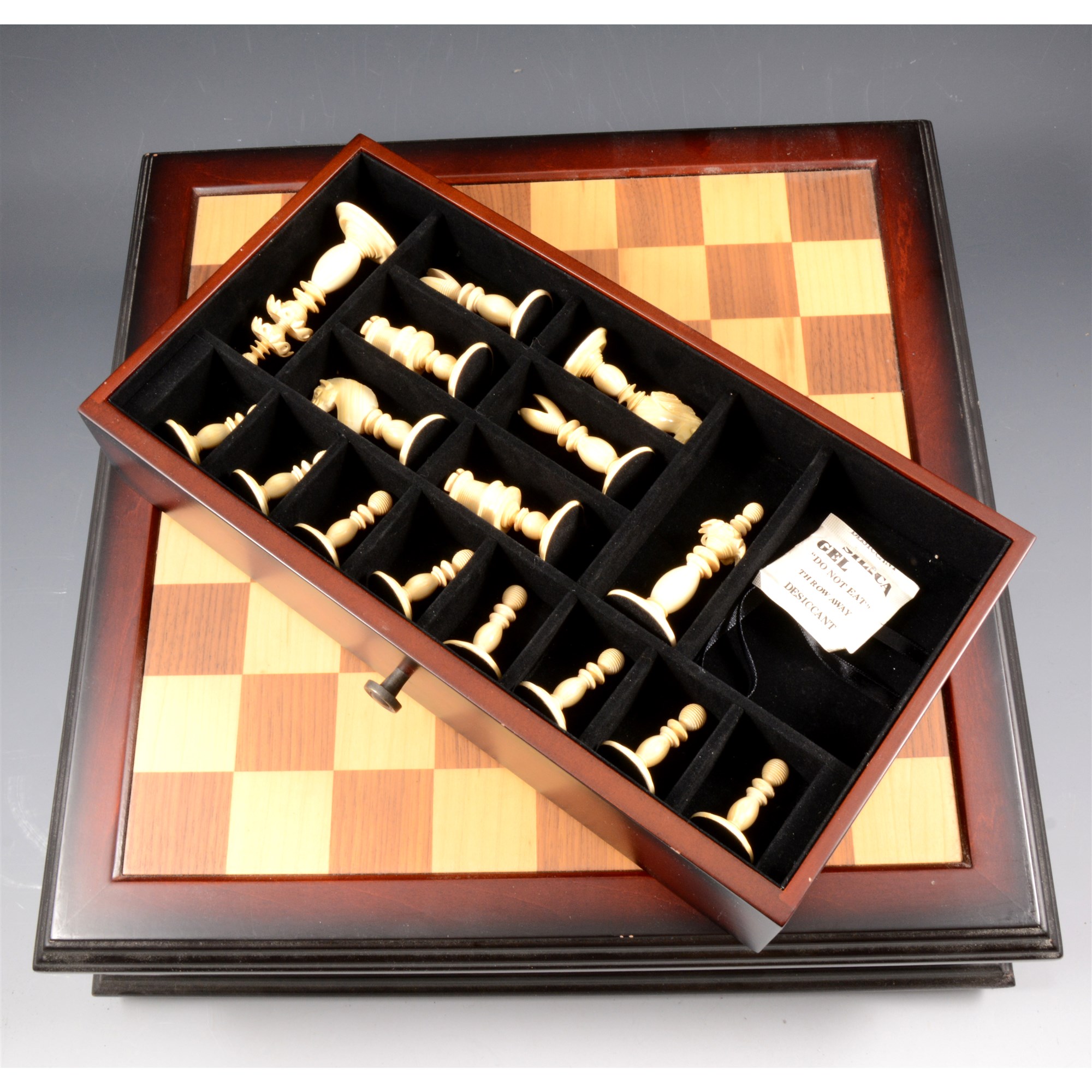 Lot 200 - Large chess board games box with 18th