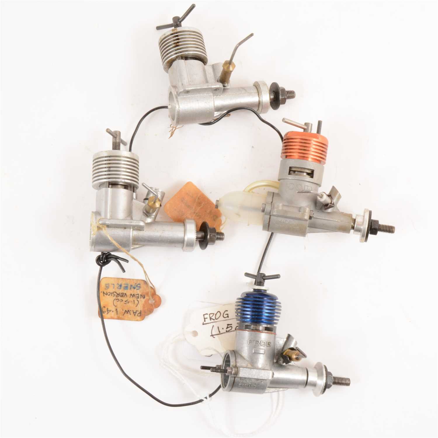 Lot 120 - 4 x 1.5cc diesels FROG 150, DC SABRE and 2