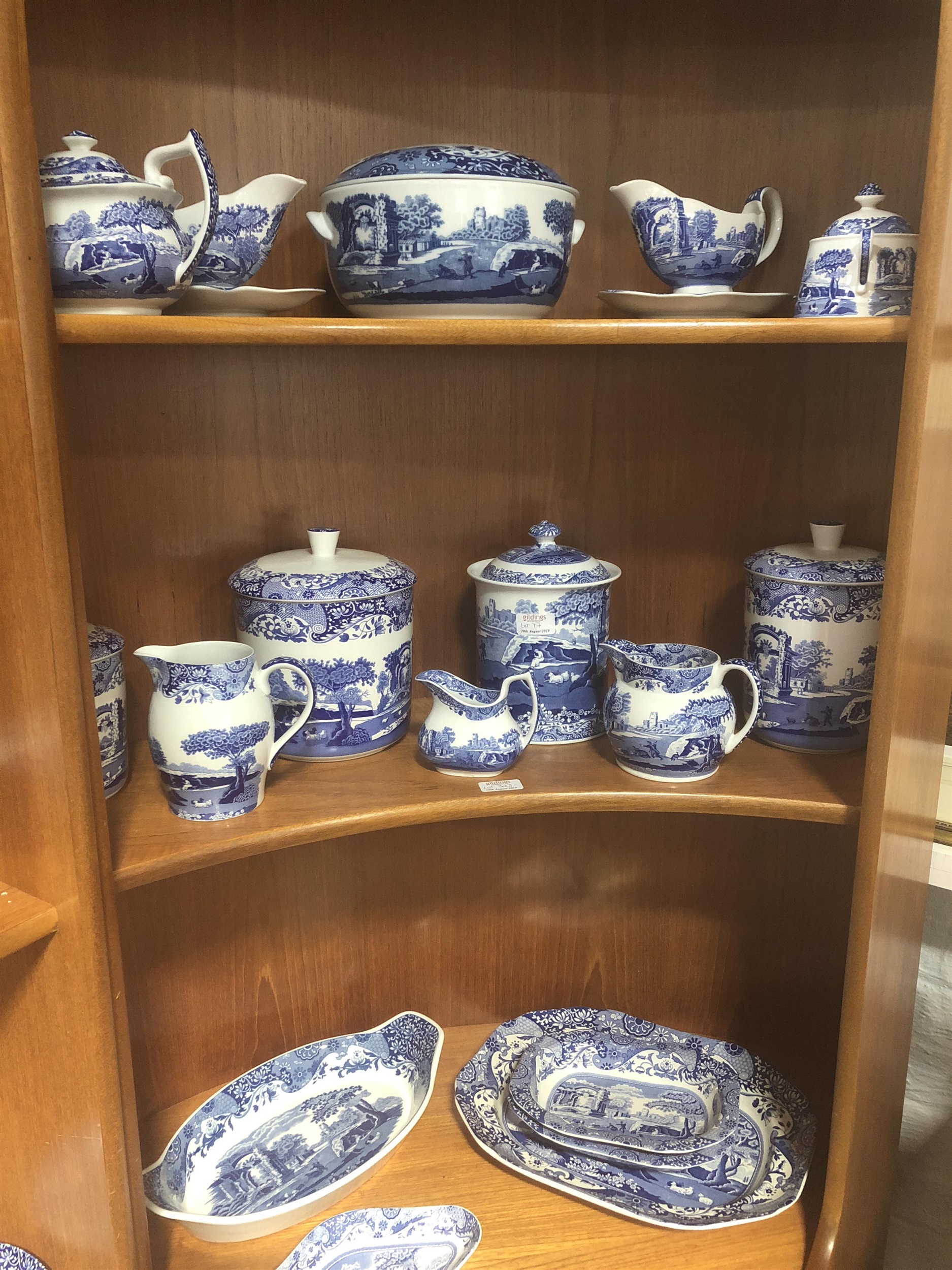 Lot 77 - An extensive collection of Spode bone china