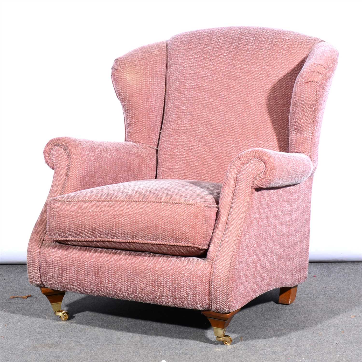 Lot 528 - A contemporary easychair,