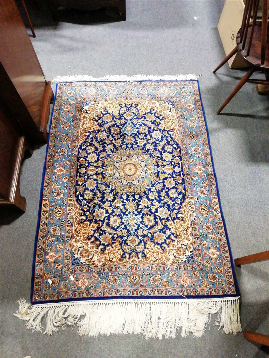 Lot 724 - A Tabriz pattern rug,
