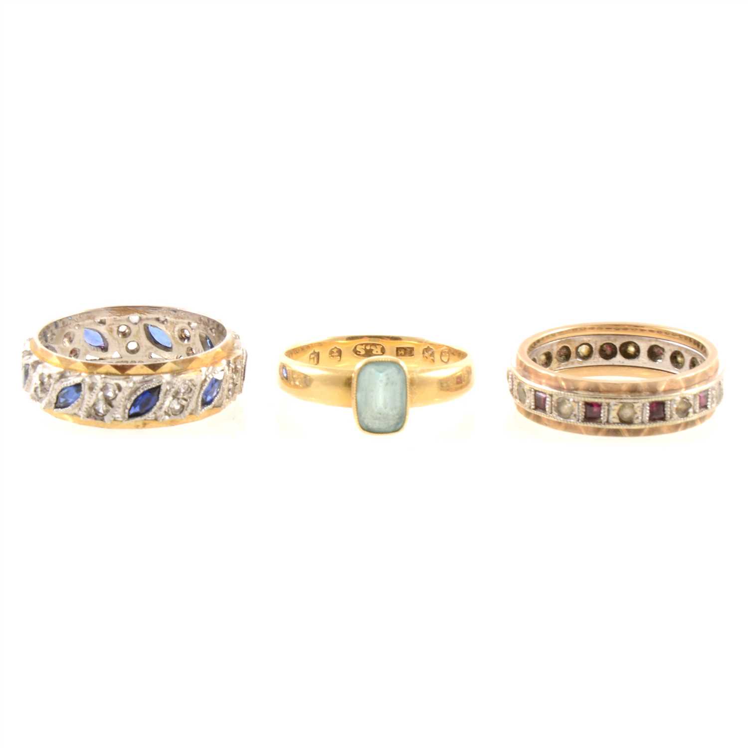 Lot 290 - Three stone set gold rings.