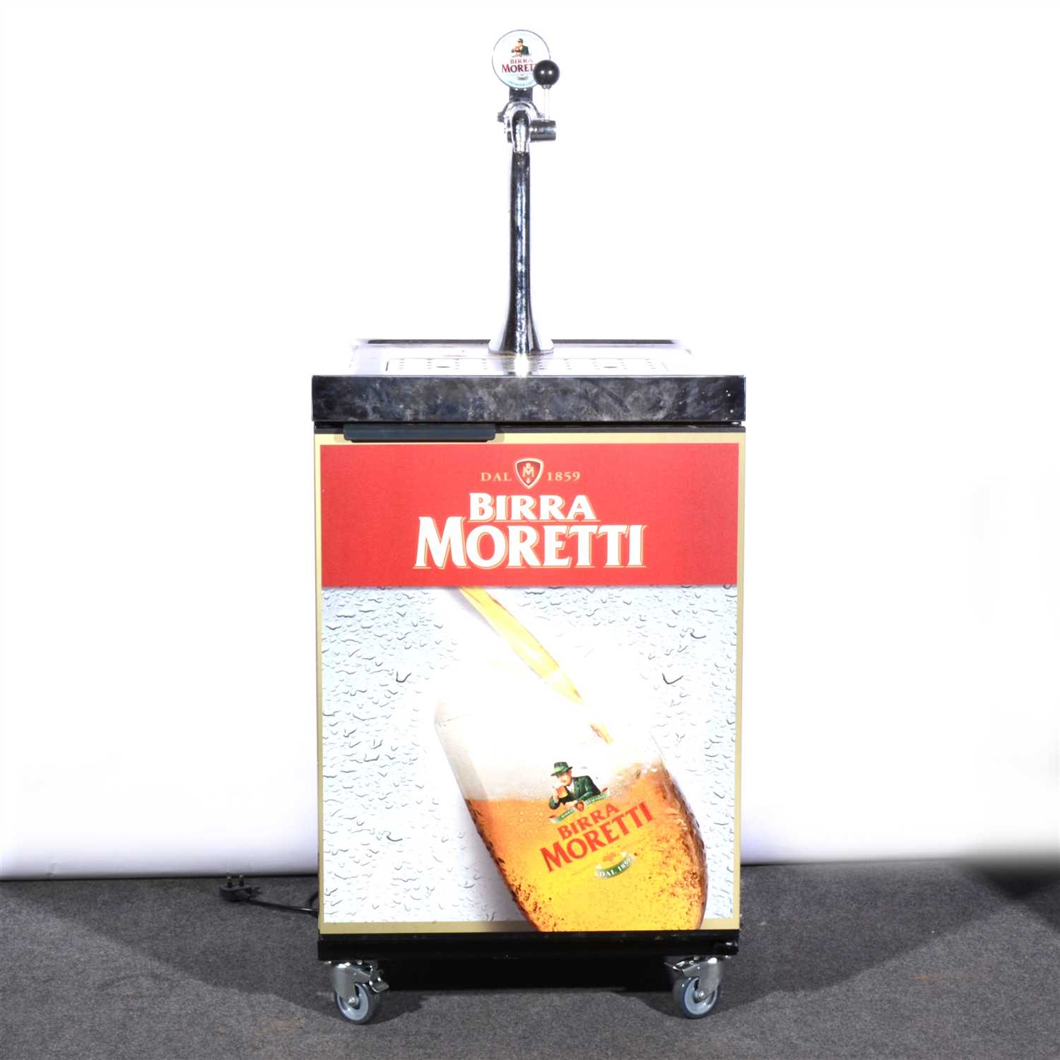 Lot 401 - Two David Classic Green Draught Beer