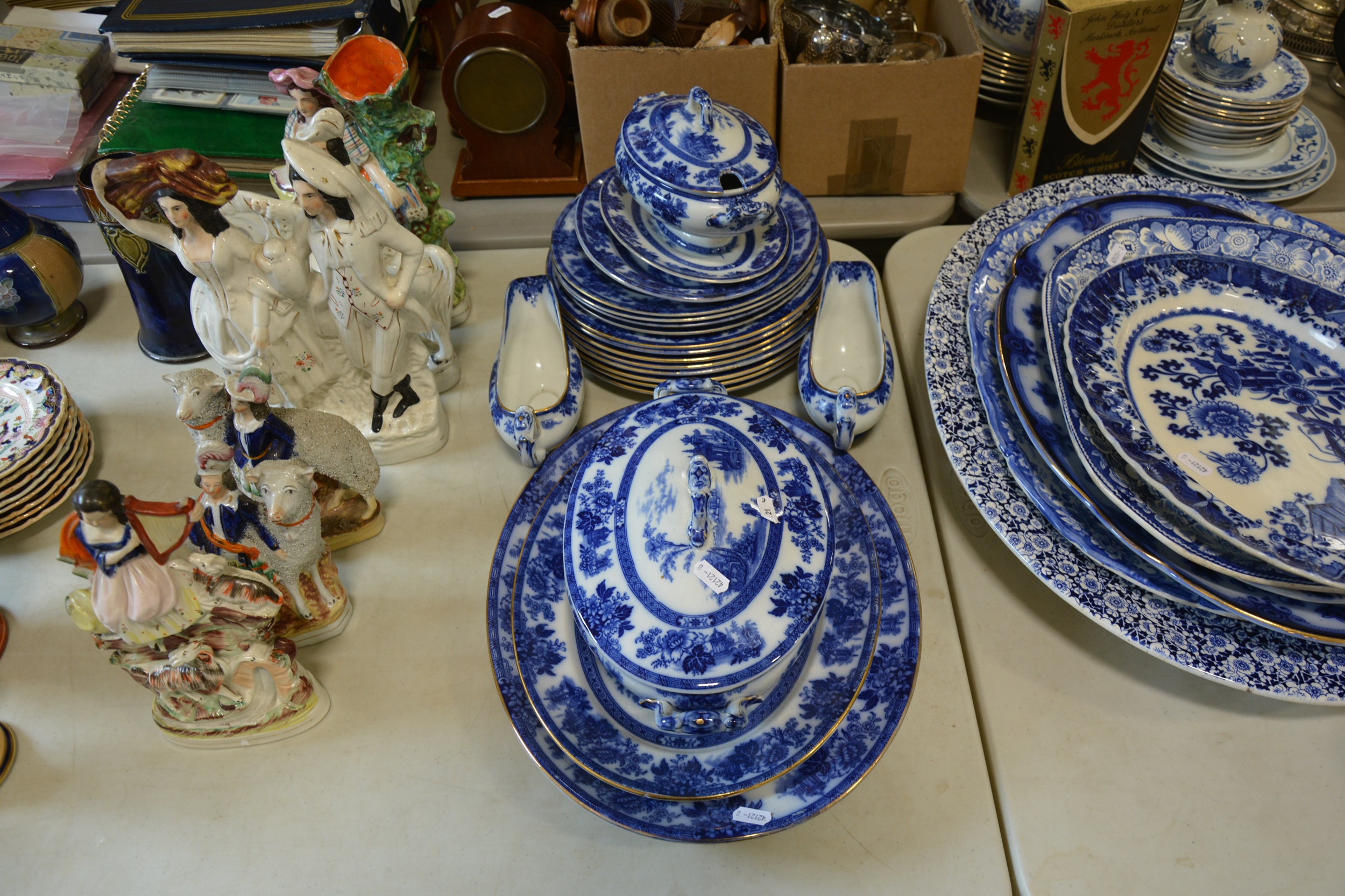 Lot 1018 - A Doulton Burslem 'Madras' pattern part