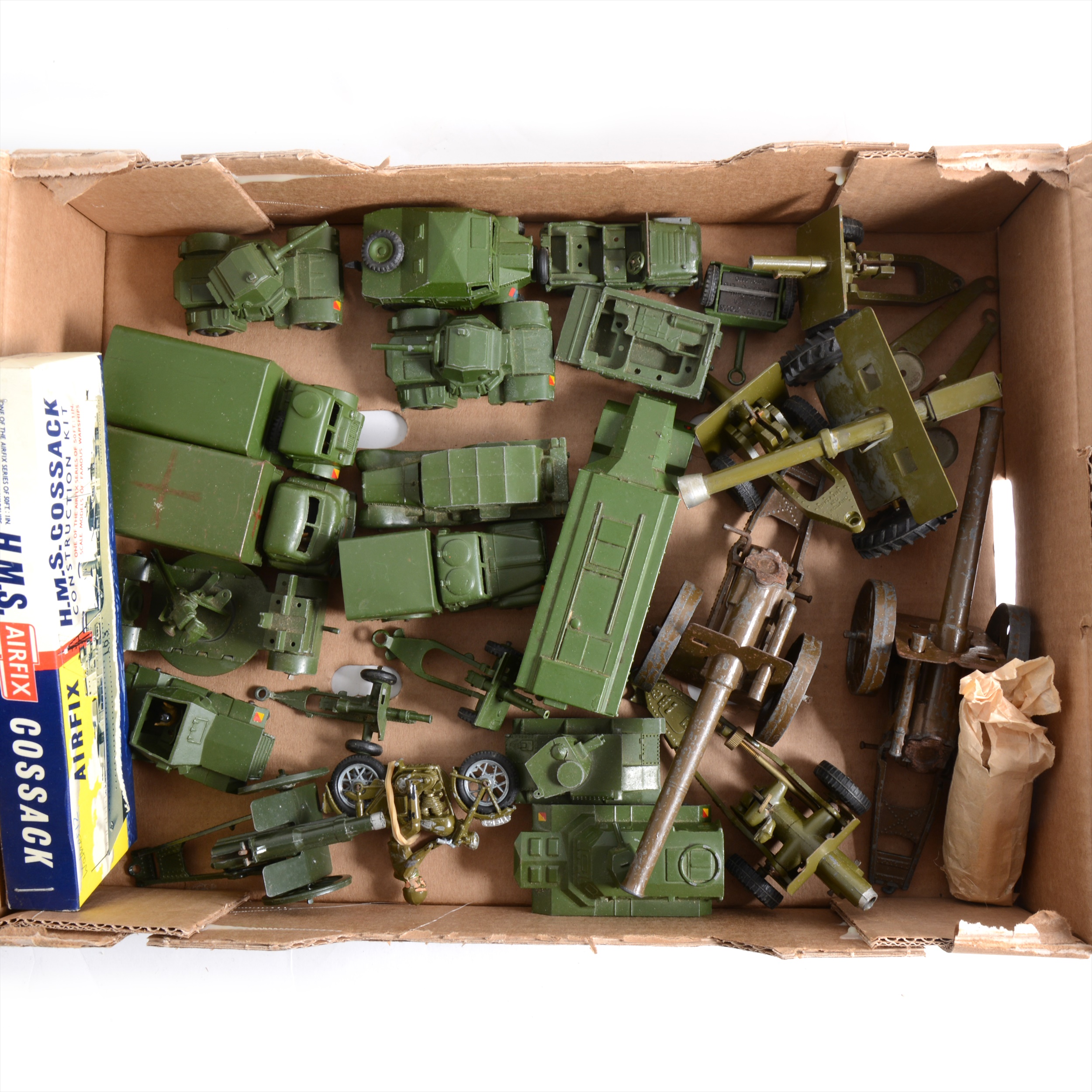 Lot 138 - Military die-cast models and vehicles; Dinky,