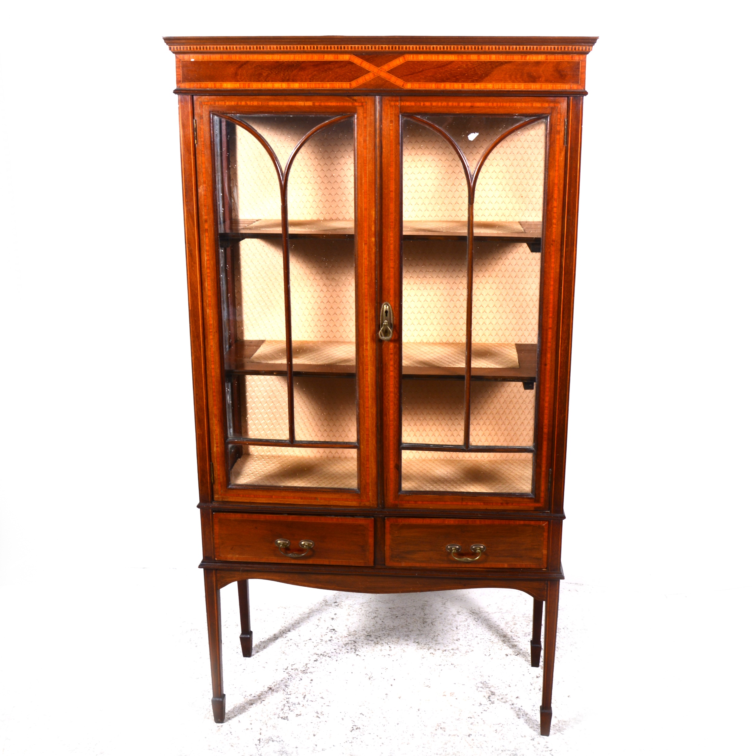 Lot 24 - An Edwardian and satinwood banded display