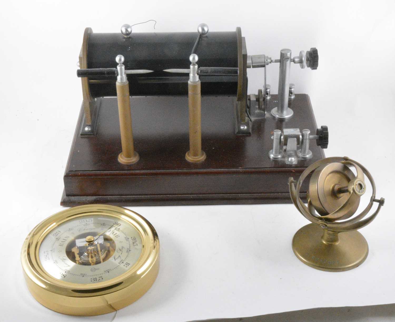 Lot 301 - A brass Gyroscope, Tokyo Keiki Co. Ltd, 18cm,