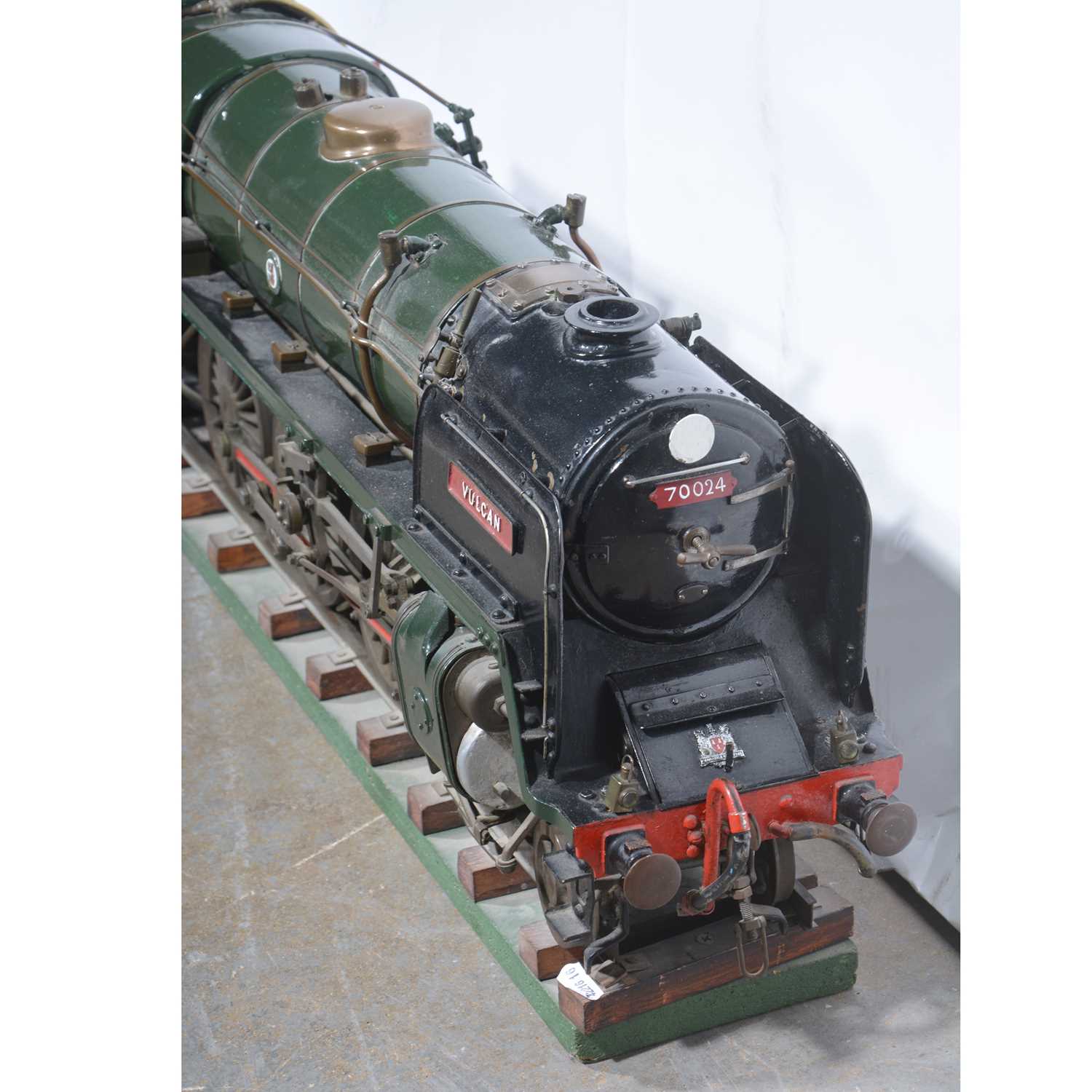Lot 162 - A 3.5 inch gauge live steam locomotive;