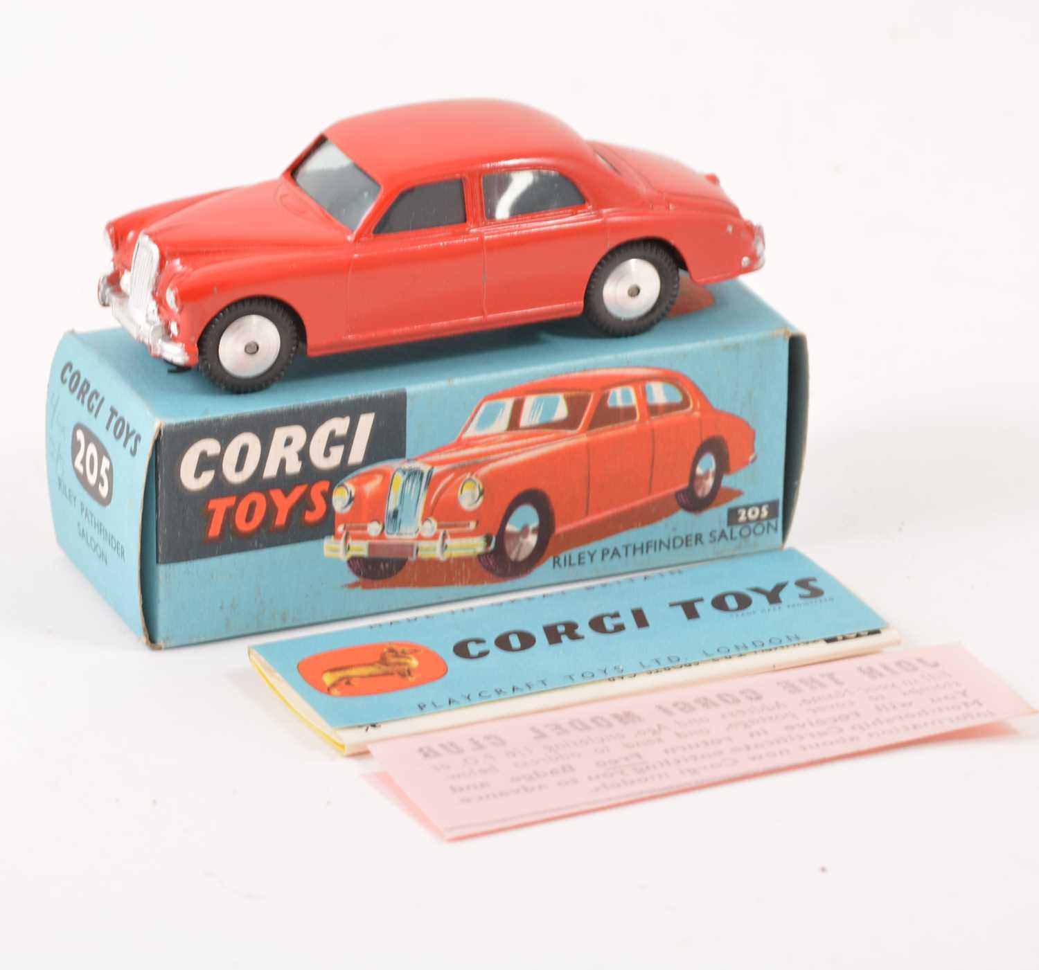 Lot 125 - Corgi Toys; no.205 Riley Pathfinder Saloon,