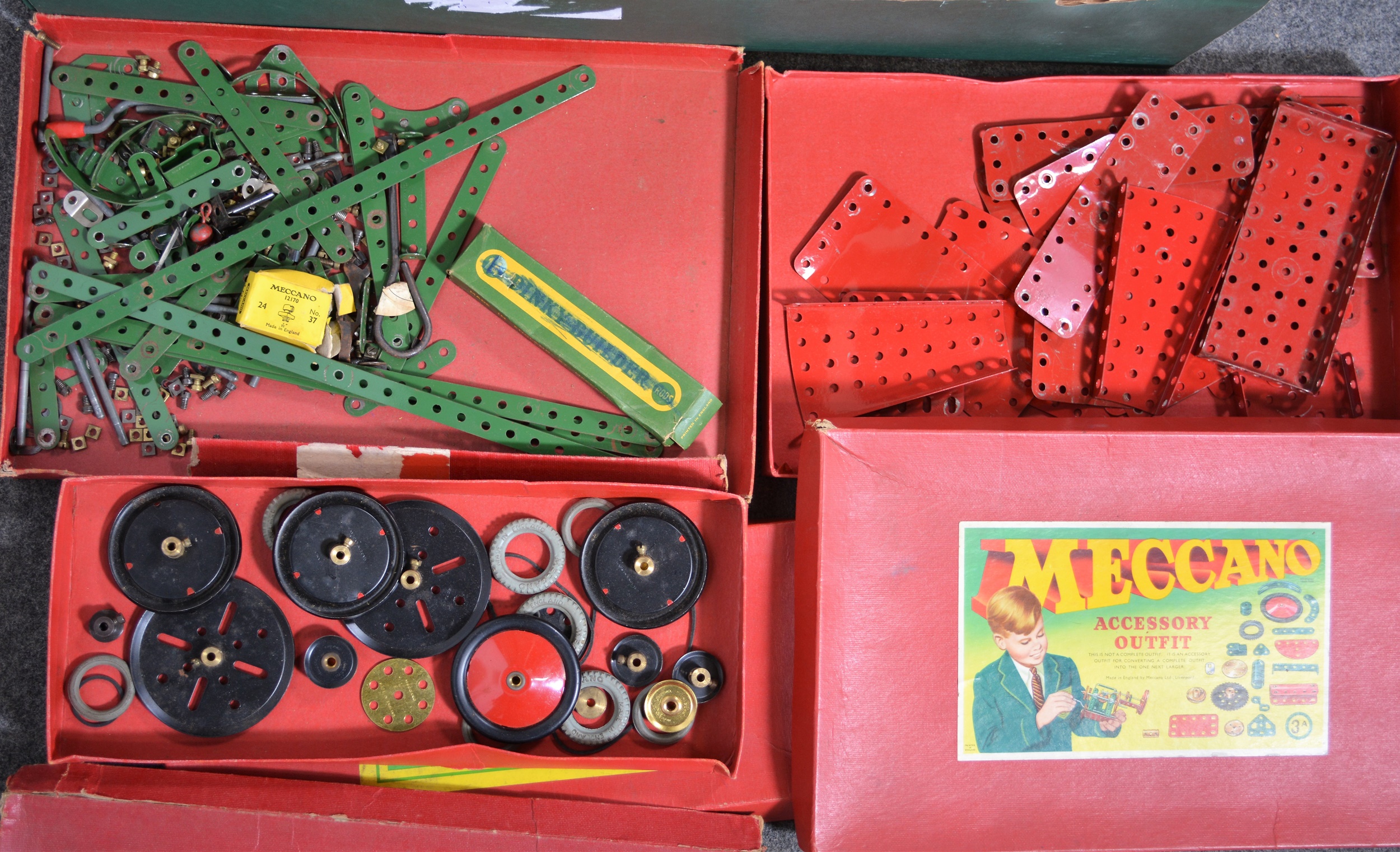 Lot 108 - Meccano, a collection of mostly 1950s/1960s