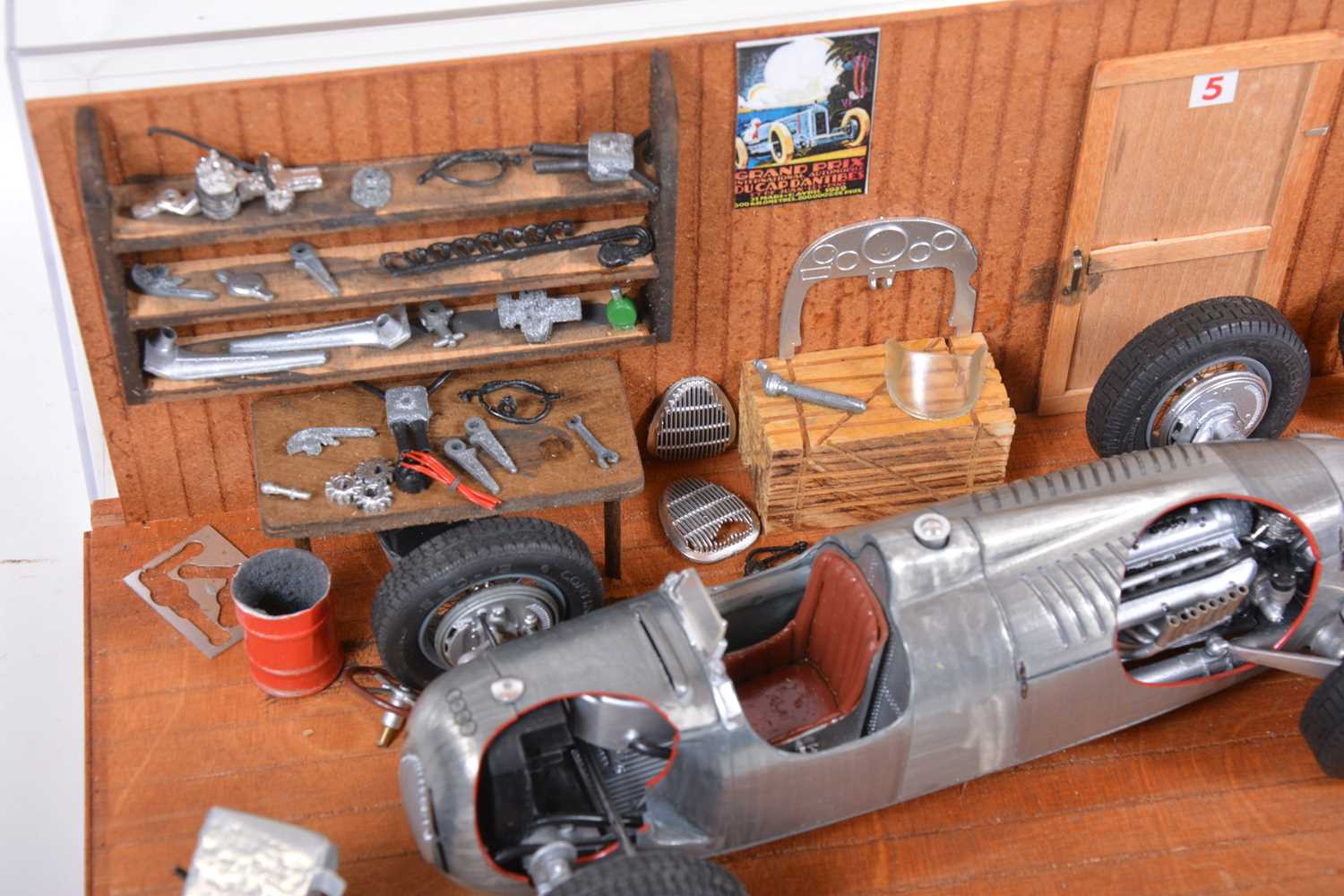 Lot 175 - Revival hand-built competition scale model