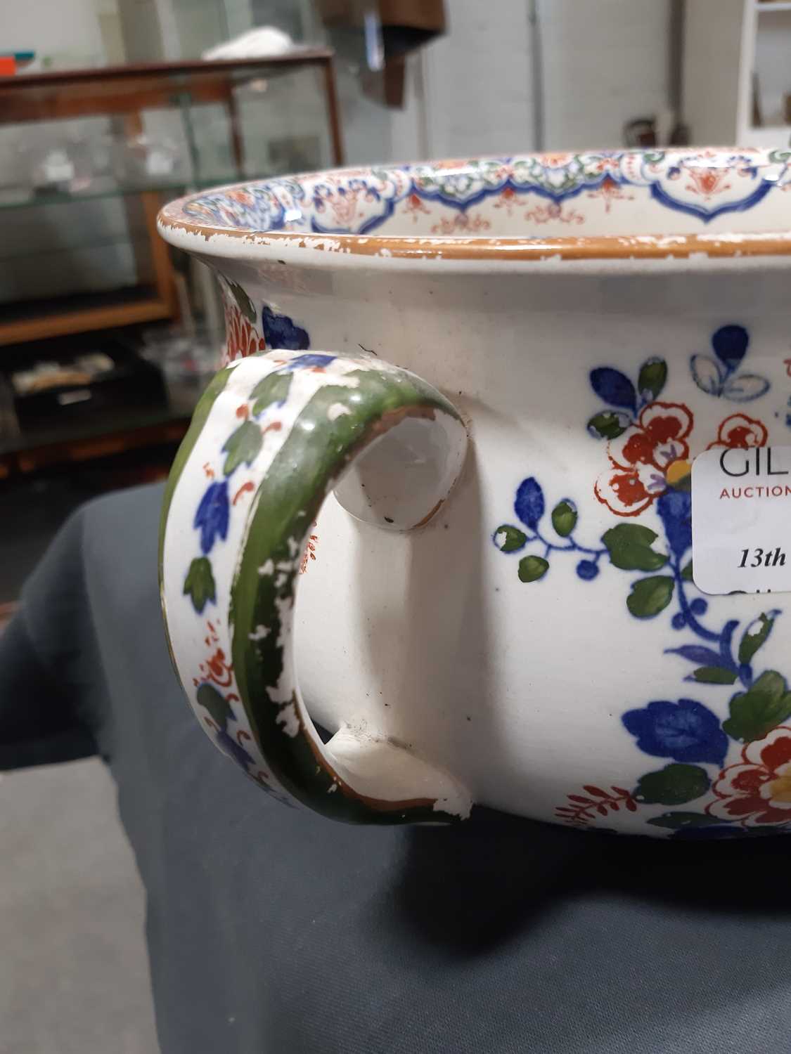 Lot 67 - Chamber pots.