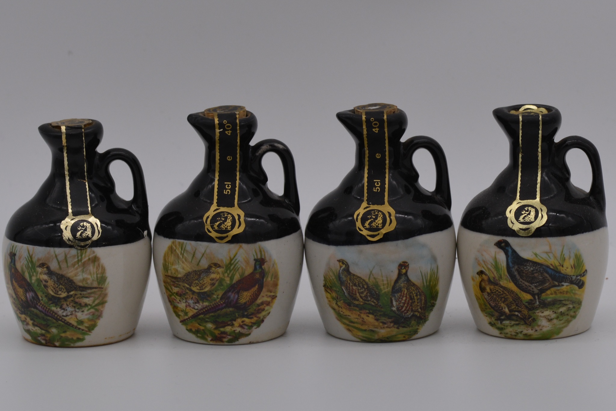 Lot 125 - Twenty one assorted Rutherford's ceramic