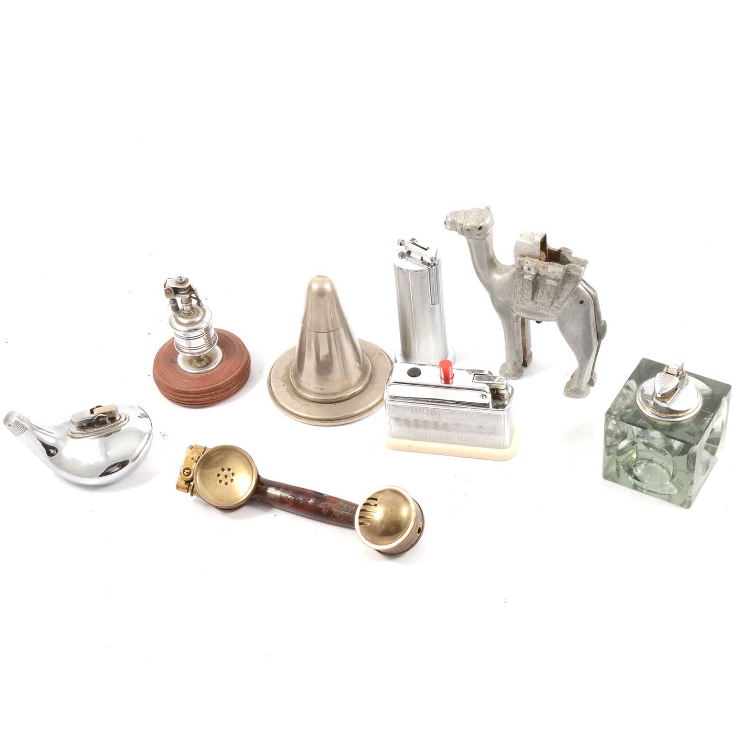 Lot 170 - Collection of novelty and other cigarette