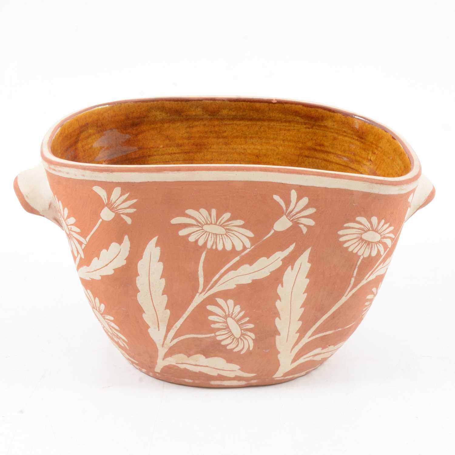 Lot 1030 - Five pieces of terracotta sgraffito ware by