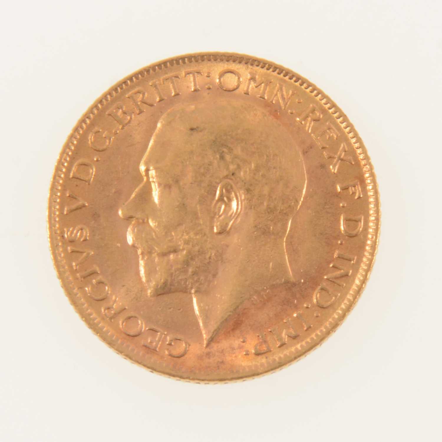 Lot 350 - George V gold Sovereign coin, 1911,