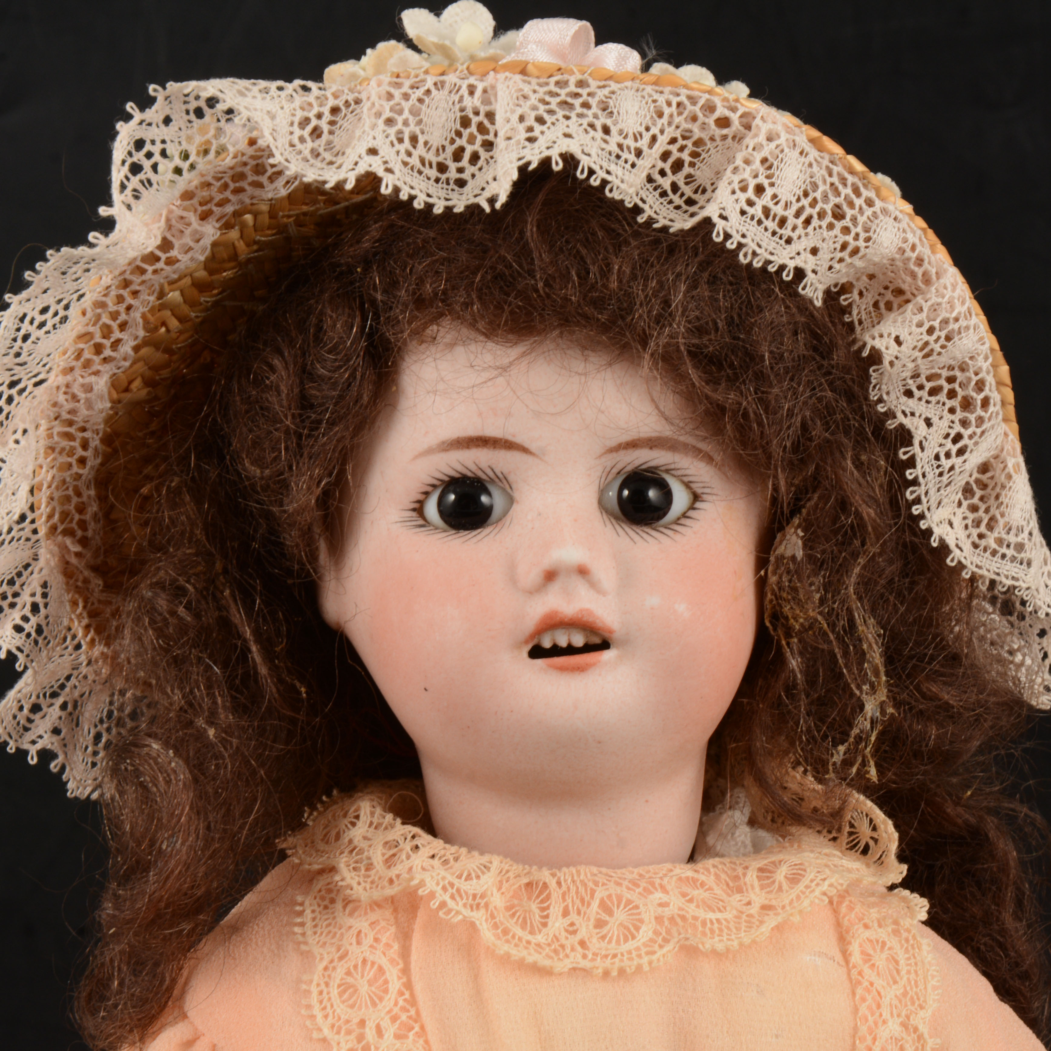 Lot 332 - SFBJ Jumeau, Paris, bisque head doll, 60