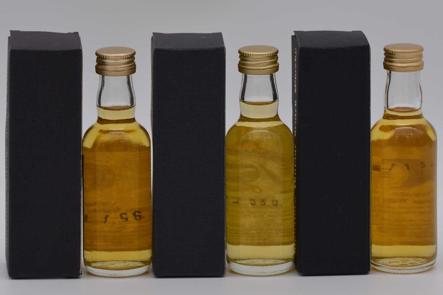 Lot 230 - Signatory Vintage - six single Highland malt
