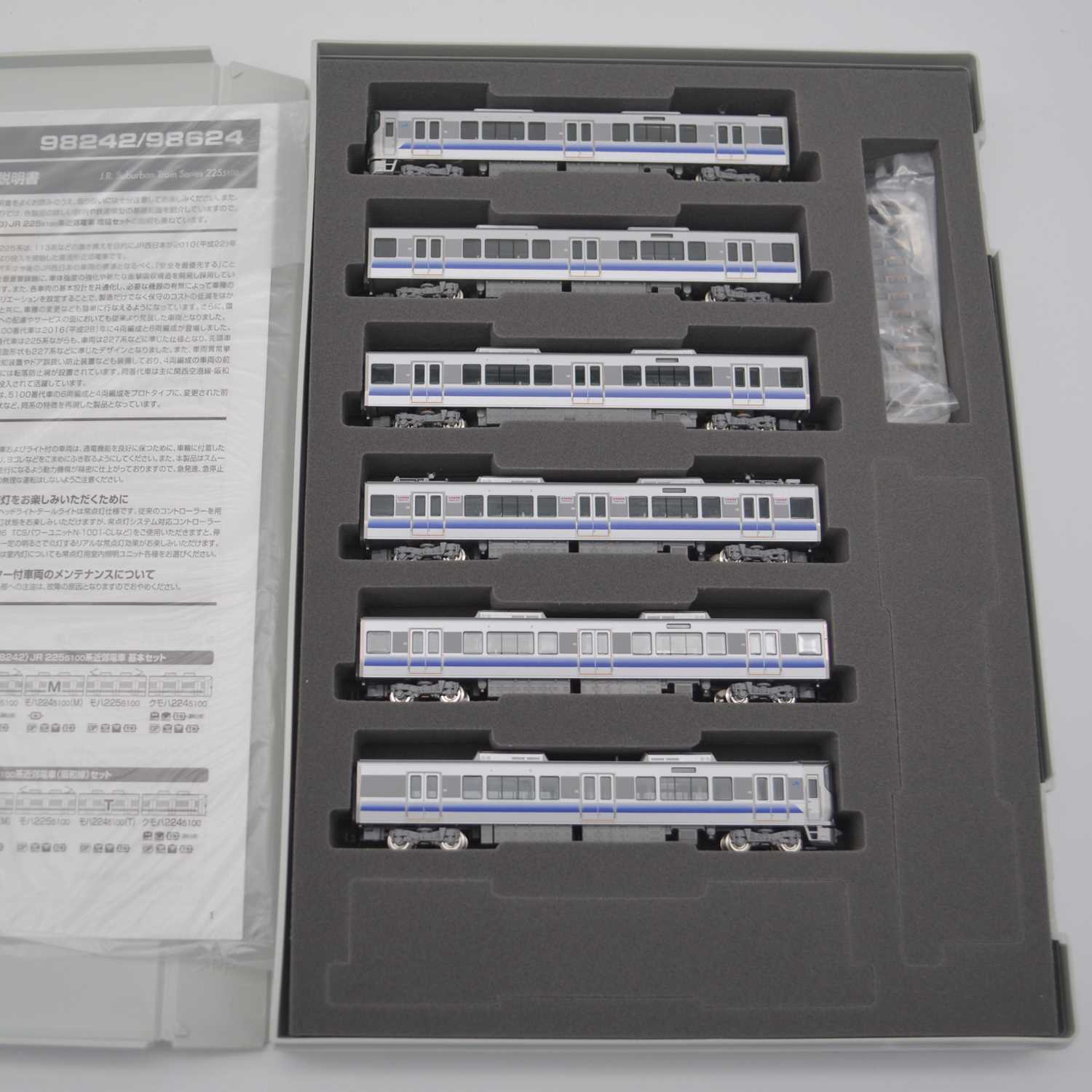 Lot 657 - Tomix Japan N gauge model railways, 98624