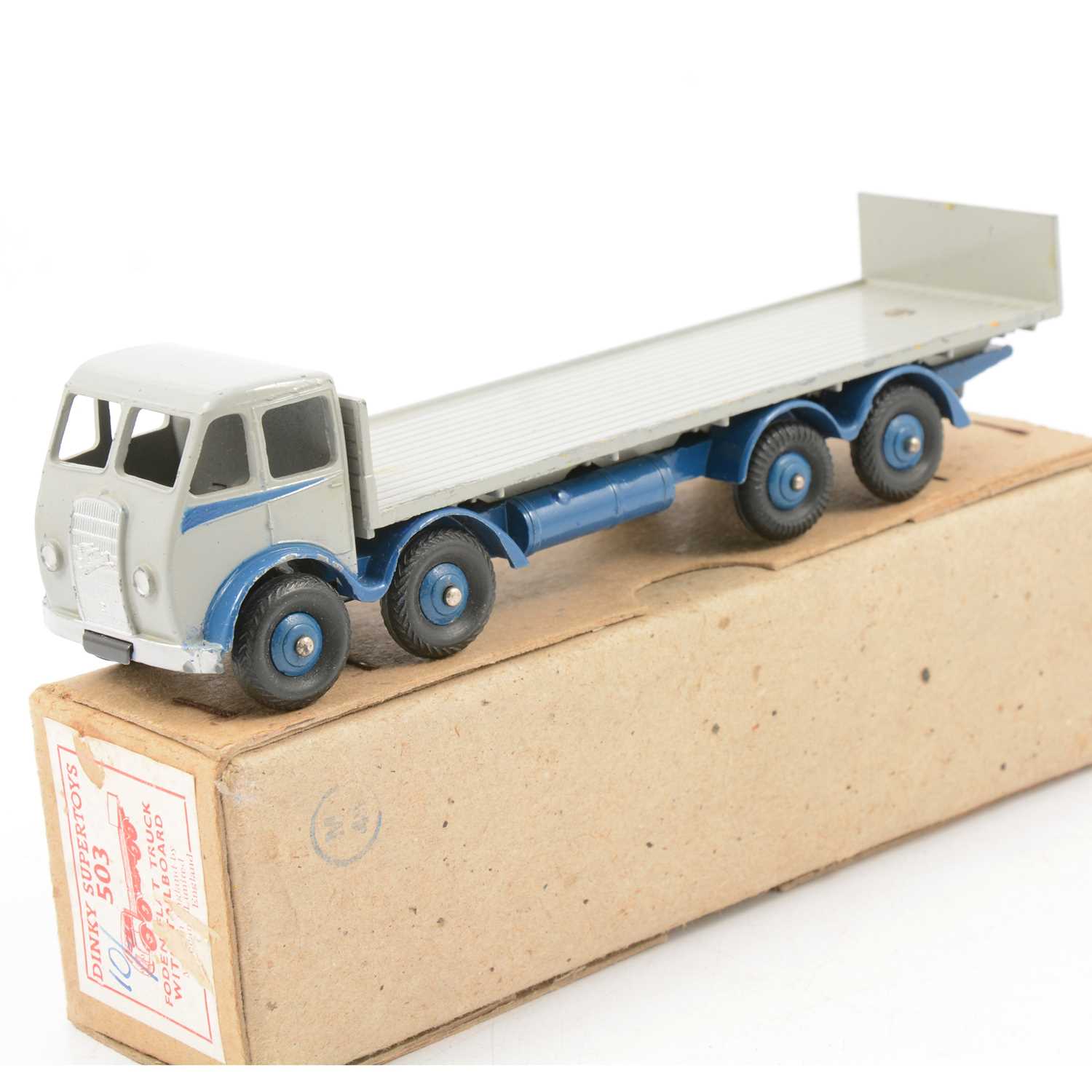 Lot 279 - Dinky Toys die-cast model 503 Foden flat