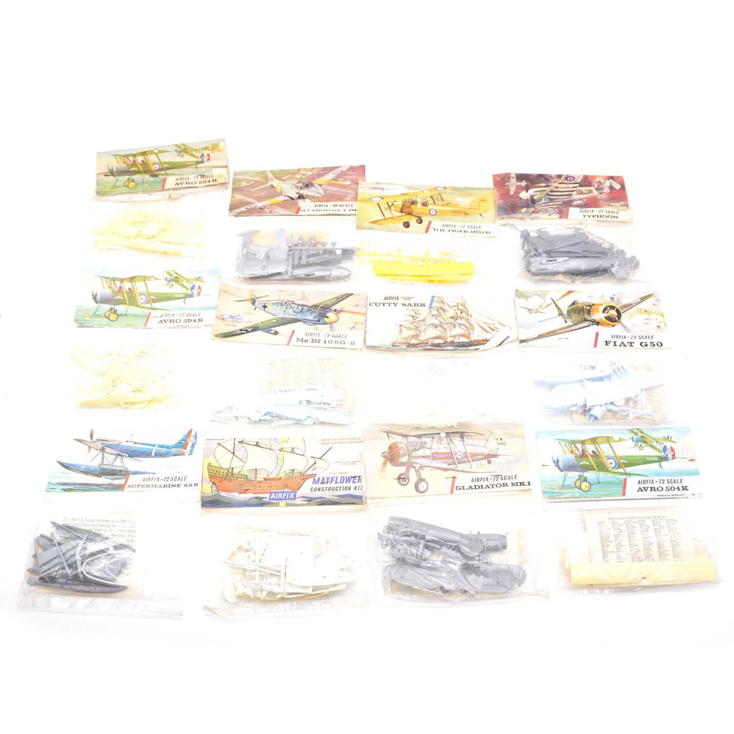 Lot 387 - Twelve Airfix plastic model aircraft and