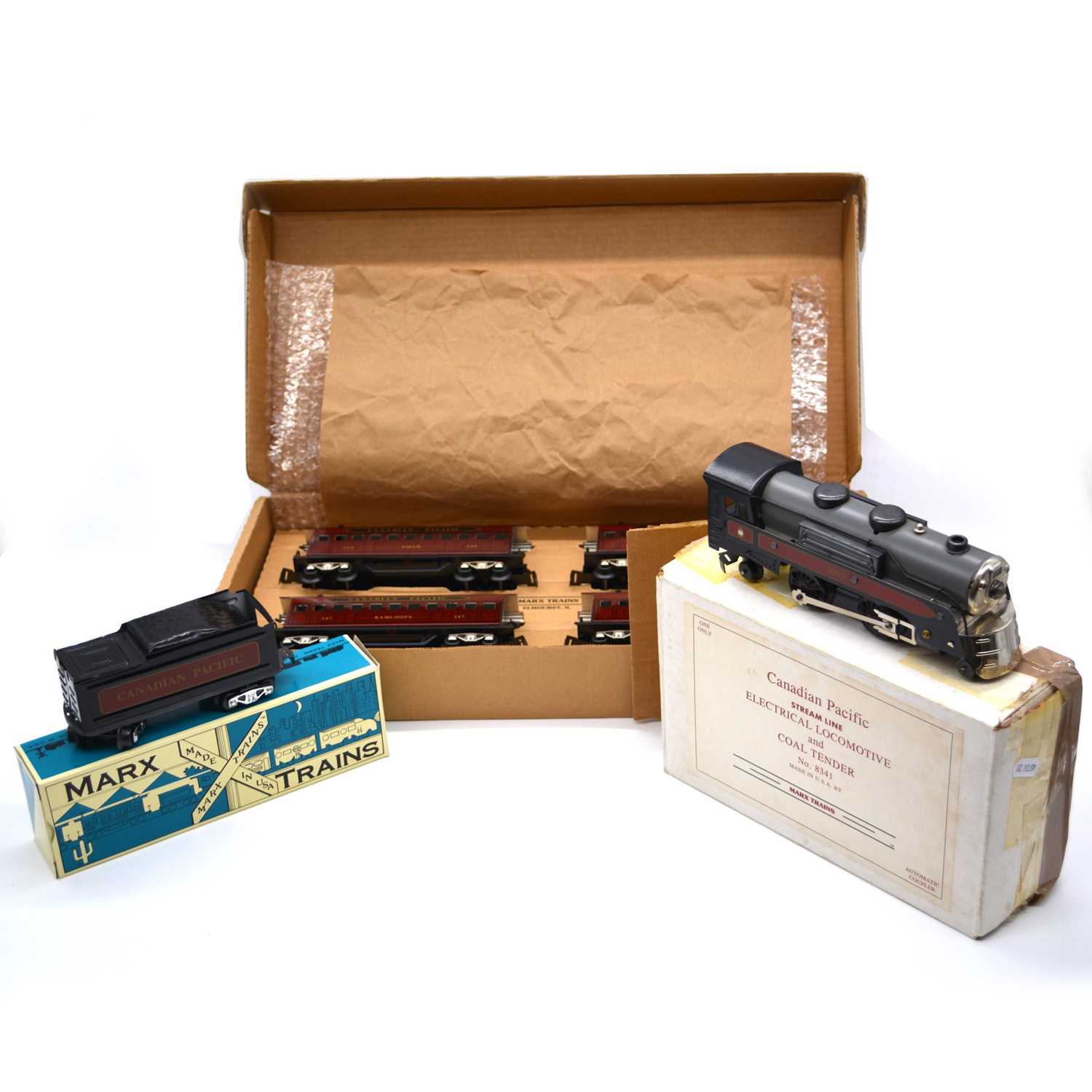 Lot 135 - Marx Trains O gauge locomotive and tender