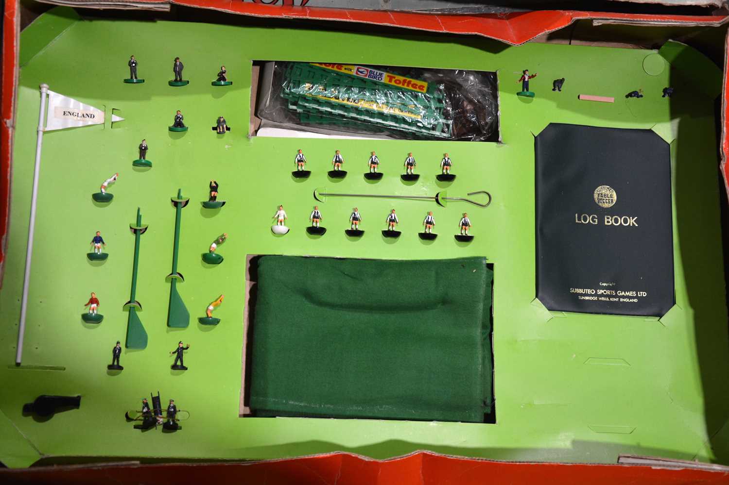 Lot 42 - Subbuteo Munich World Series Edition set and