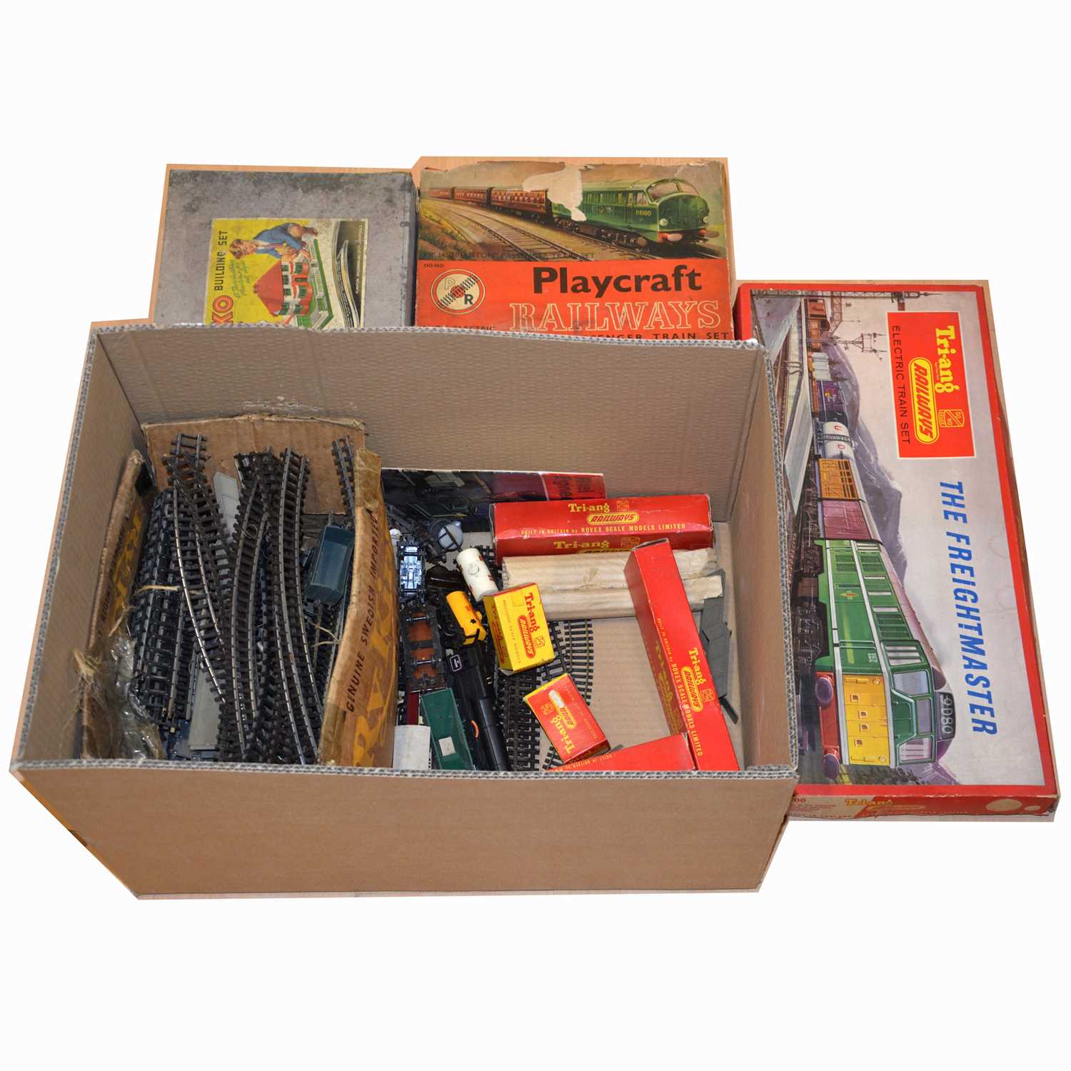 Lot 363 - One box of Tri-ang sets, coaches and