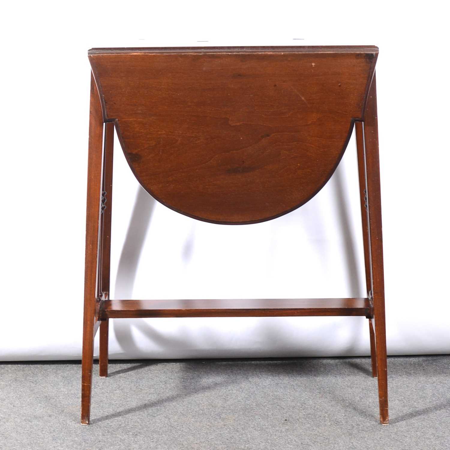 Lot 428 - Edwardian walnut Sutherland table,