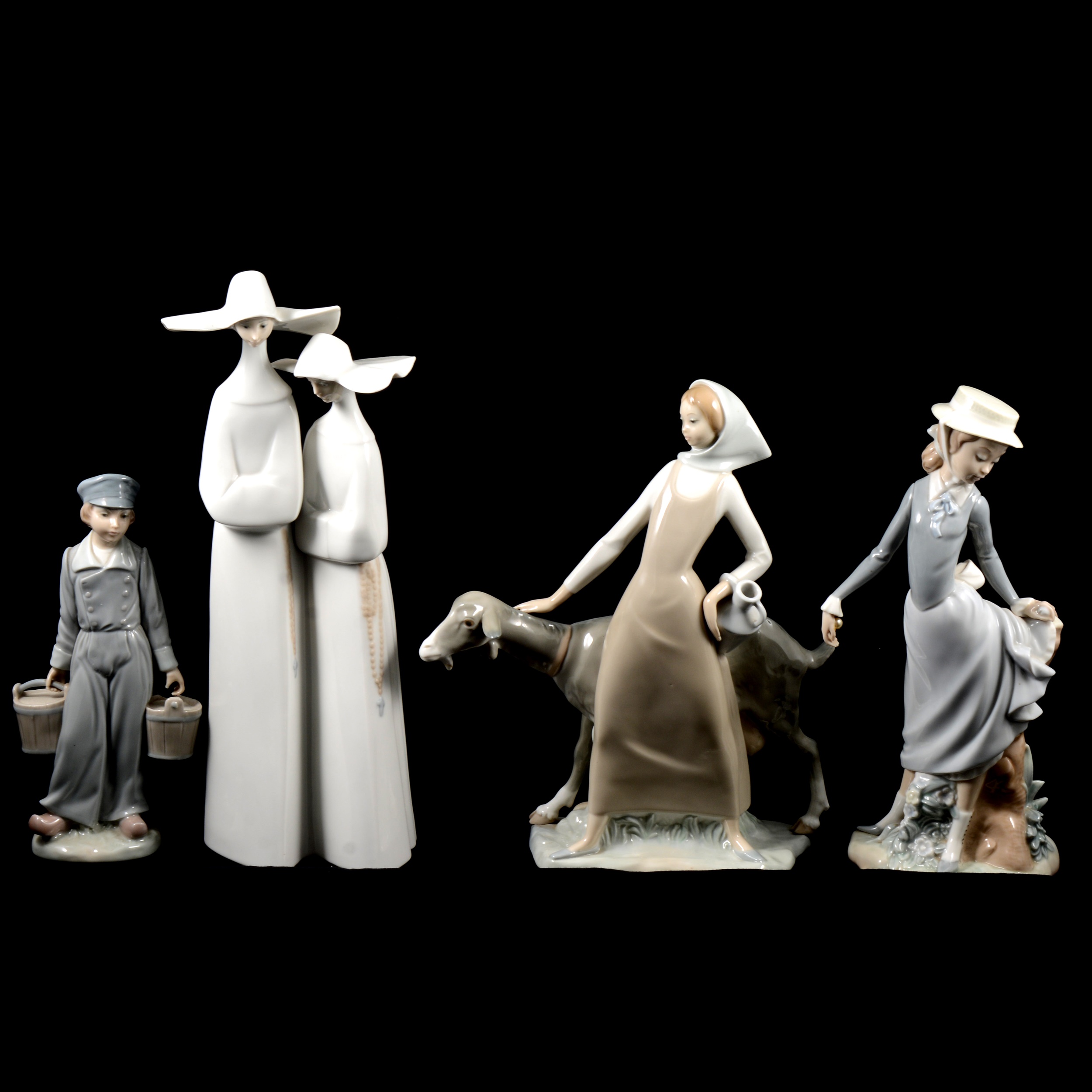 Lot 31 - Nine large Lladro figures