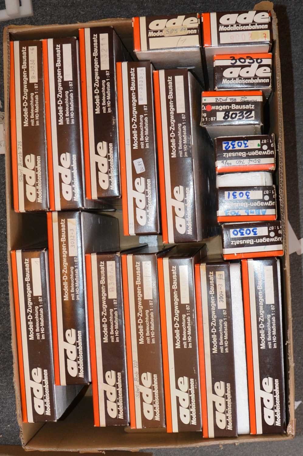 Lot 384 - Nineteen Ade HO gauge model passenger