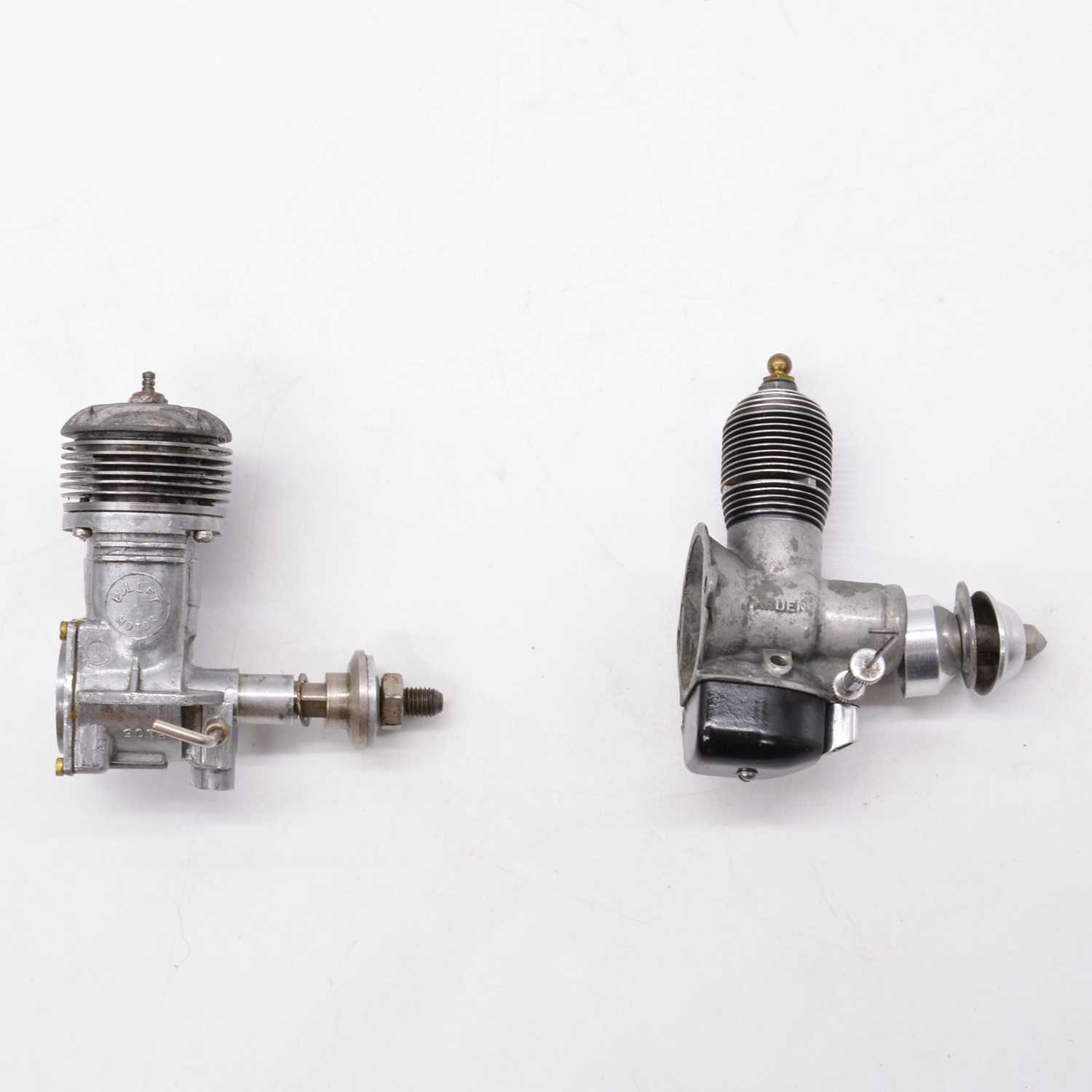 Lot 44 - Two vintage American glow engines, including