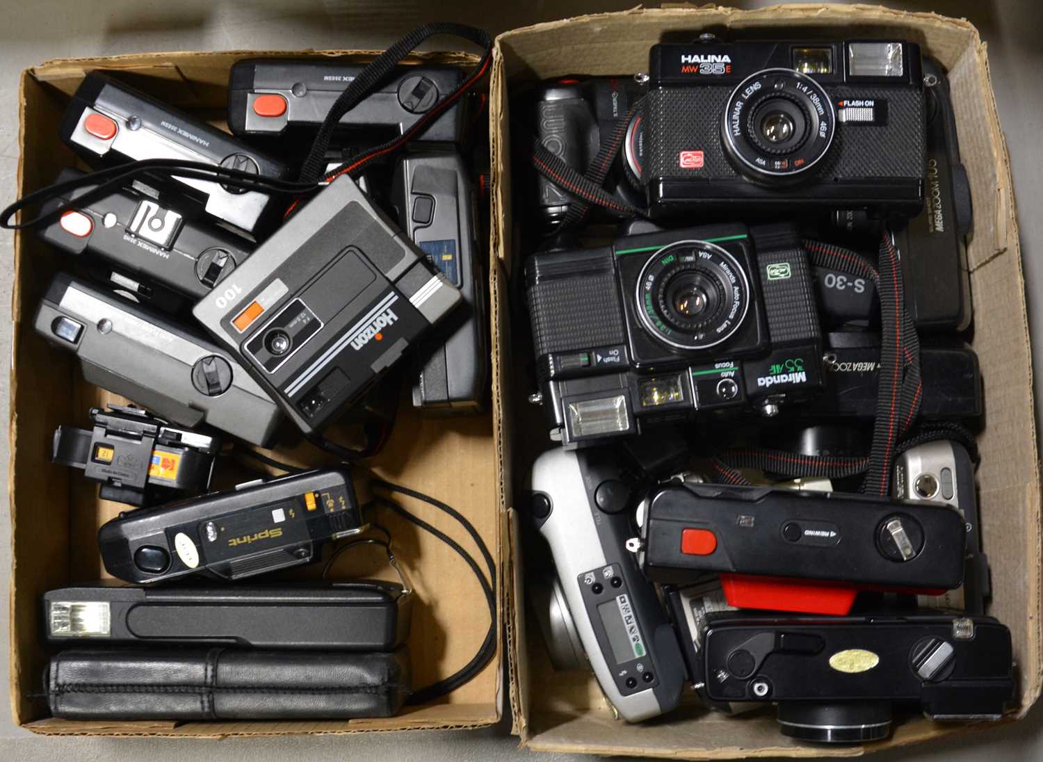 Lot 192 - Vintage 1980s and 1990s film cameras, twenty-