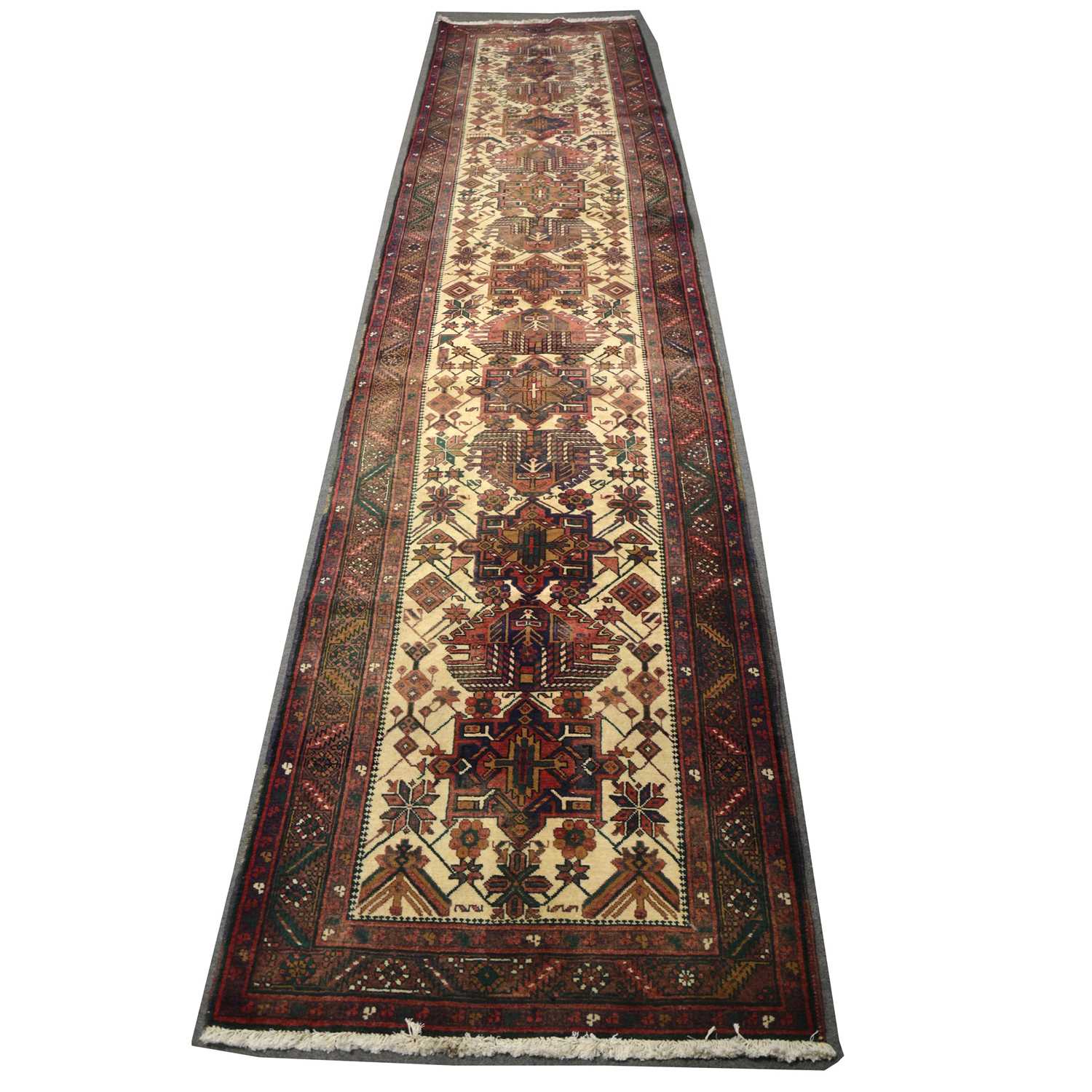Lot 587 - Karajeh Runner