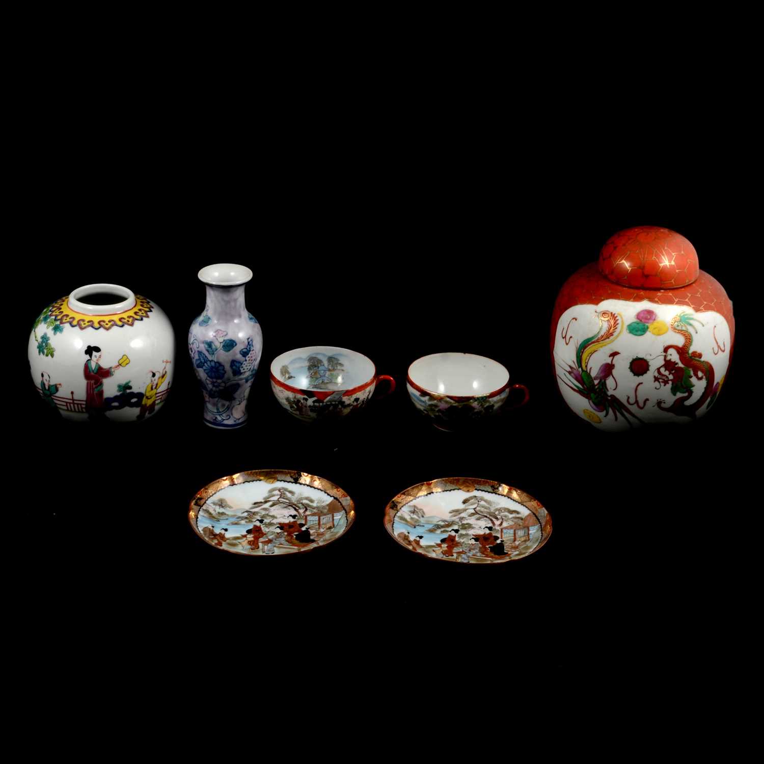 Lot 79 - Small quantity of Oriental ceramics