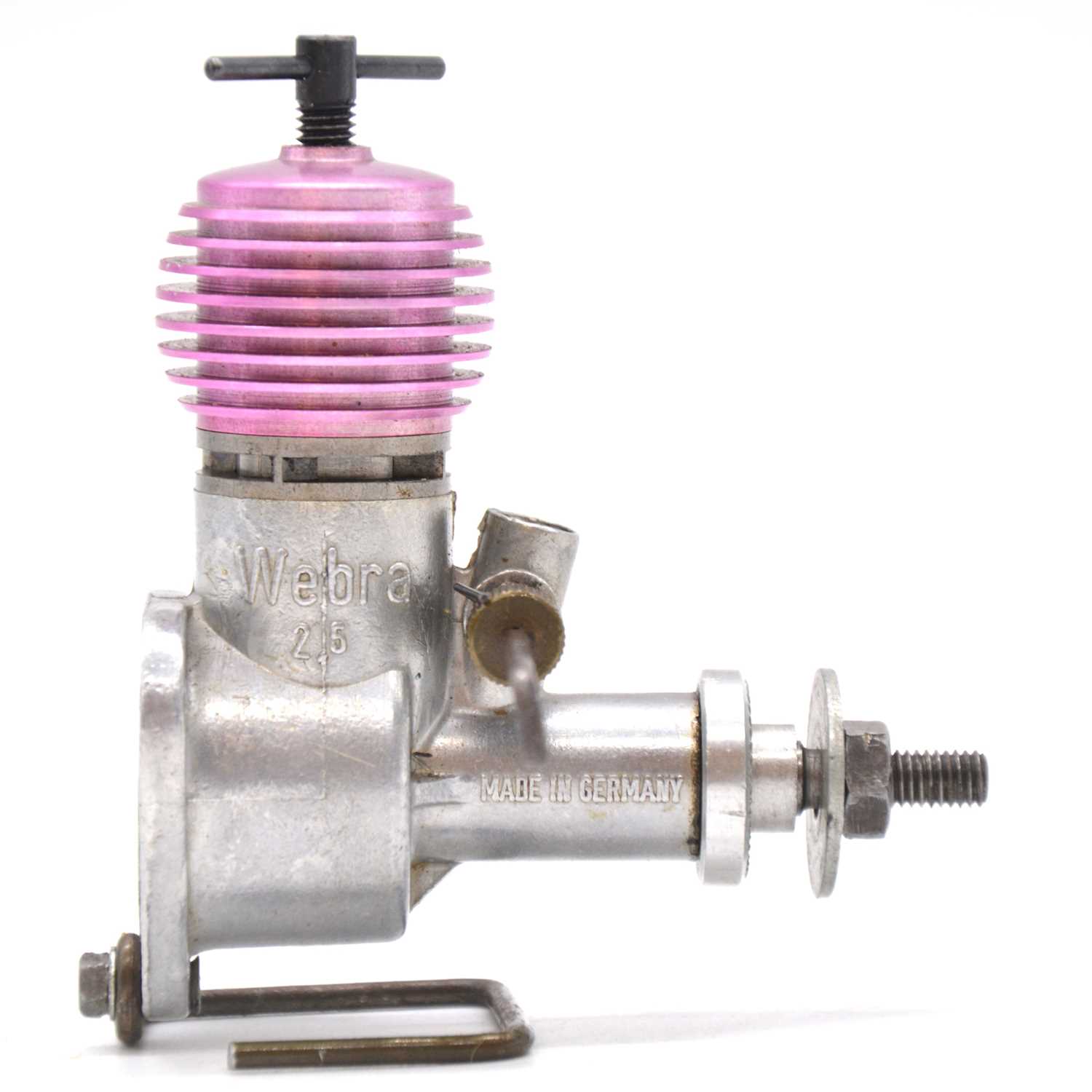 Lot 160 - Webra 2.5cc diesel and a Bus 2.5cc diesel