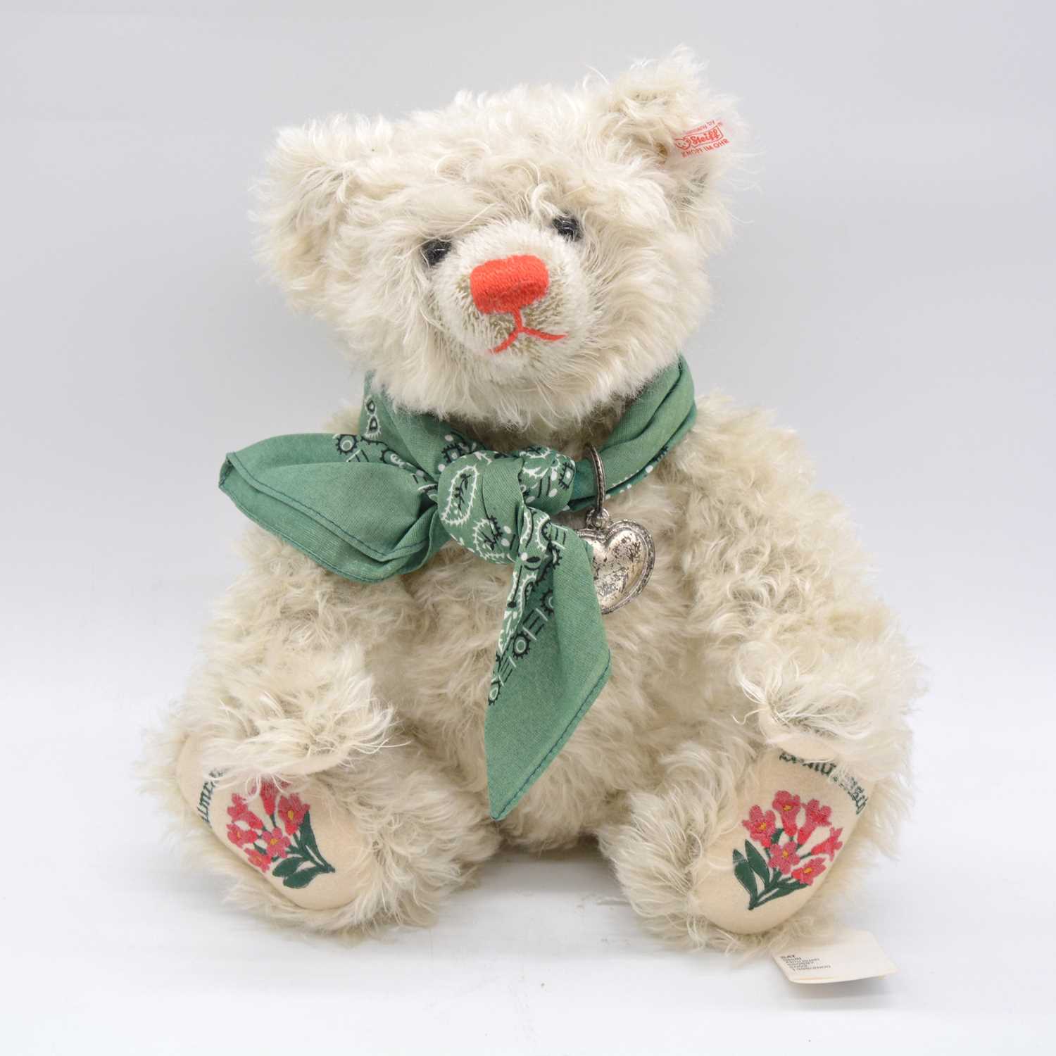 Lot 112 - Steiff Germany teddy bear, EAN 660597