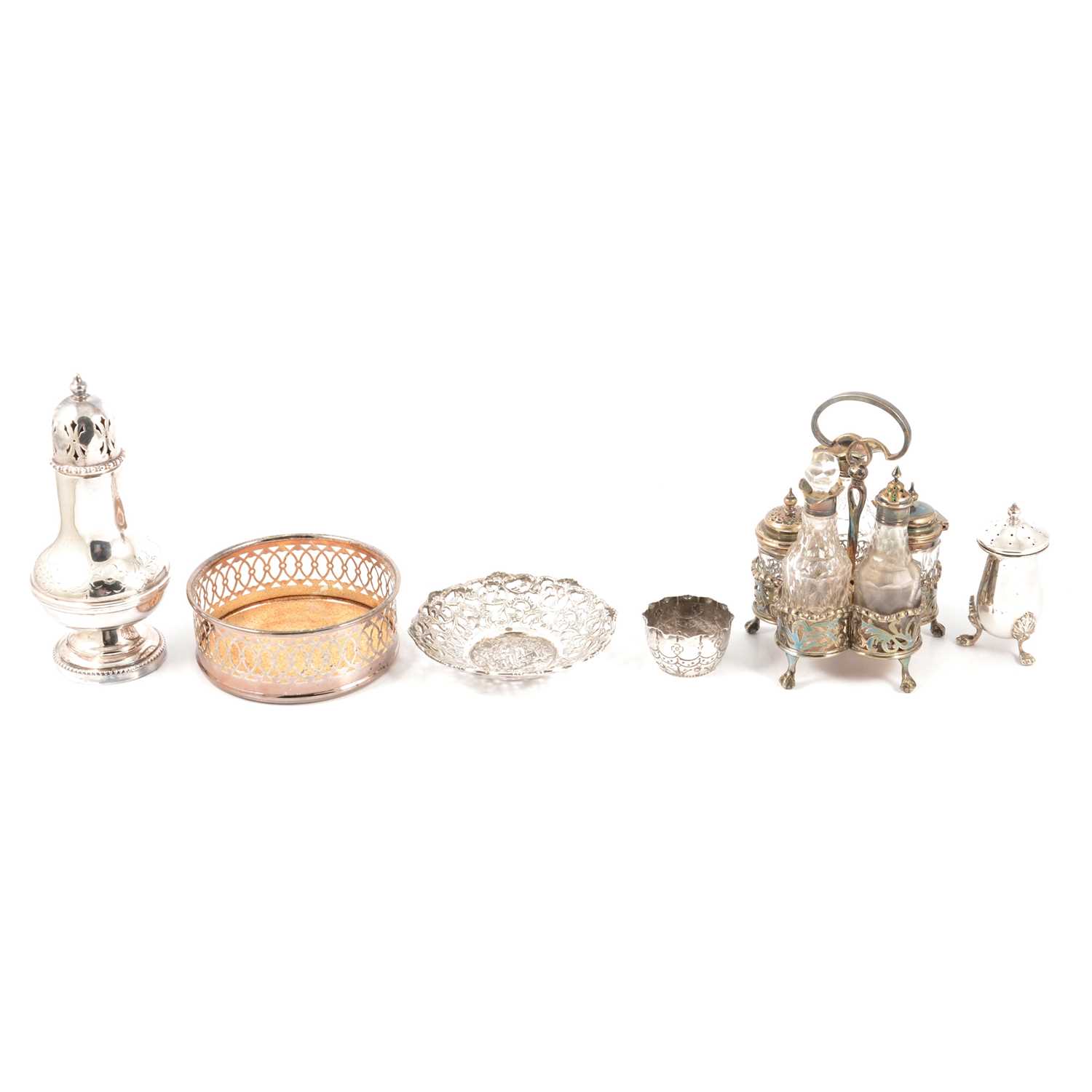 Lot 303 - Small Tiffany & Co silver dish, silver
