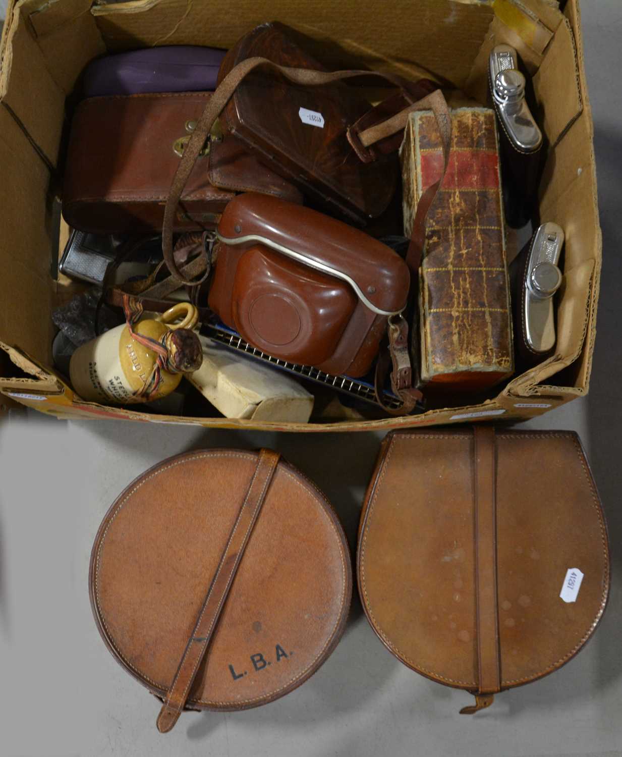 Lot 194 - Zeiss Ikon folding camera, Sterlini Whisky